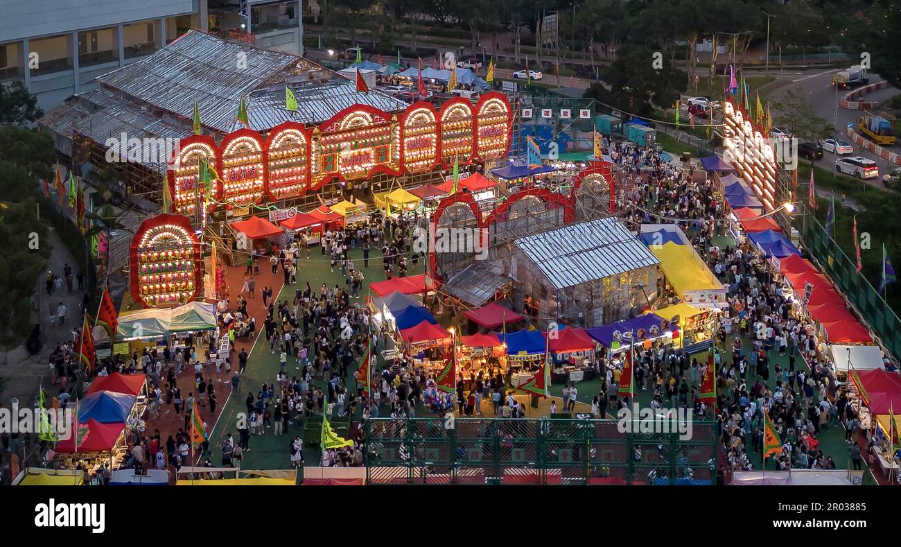 100 stalls hi-res stock photography and images - Alamy