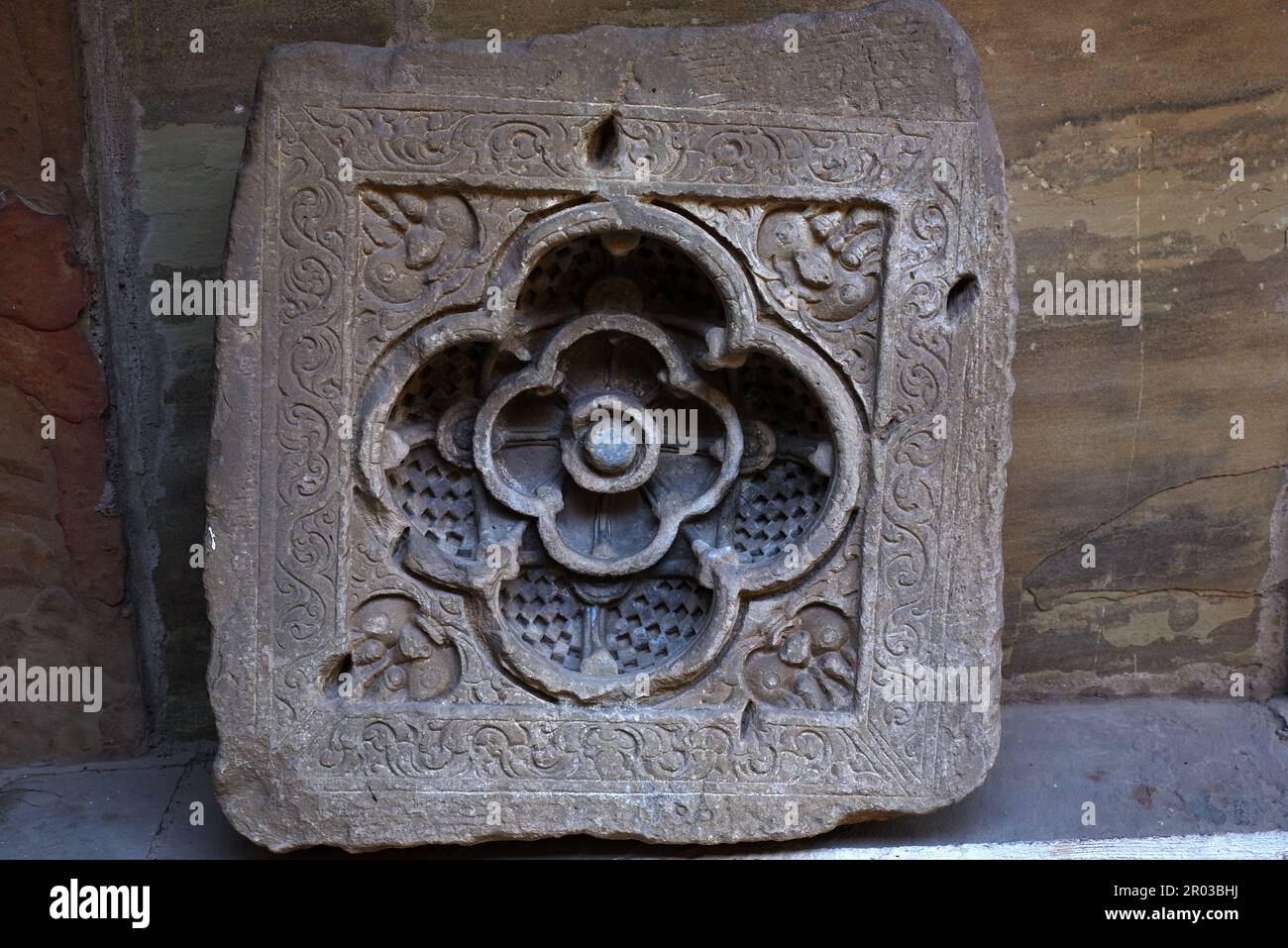 Work of art stone sculpted monument hi-res stock photography and images ...