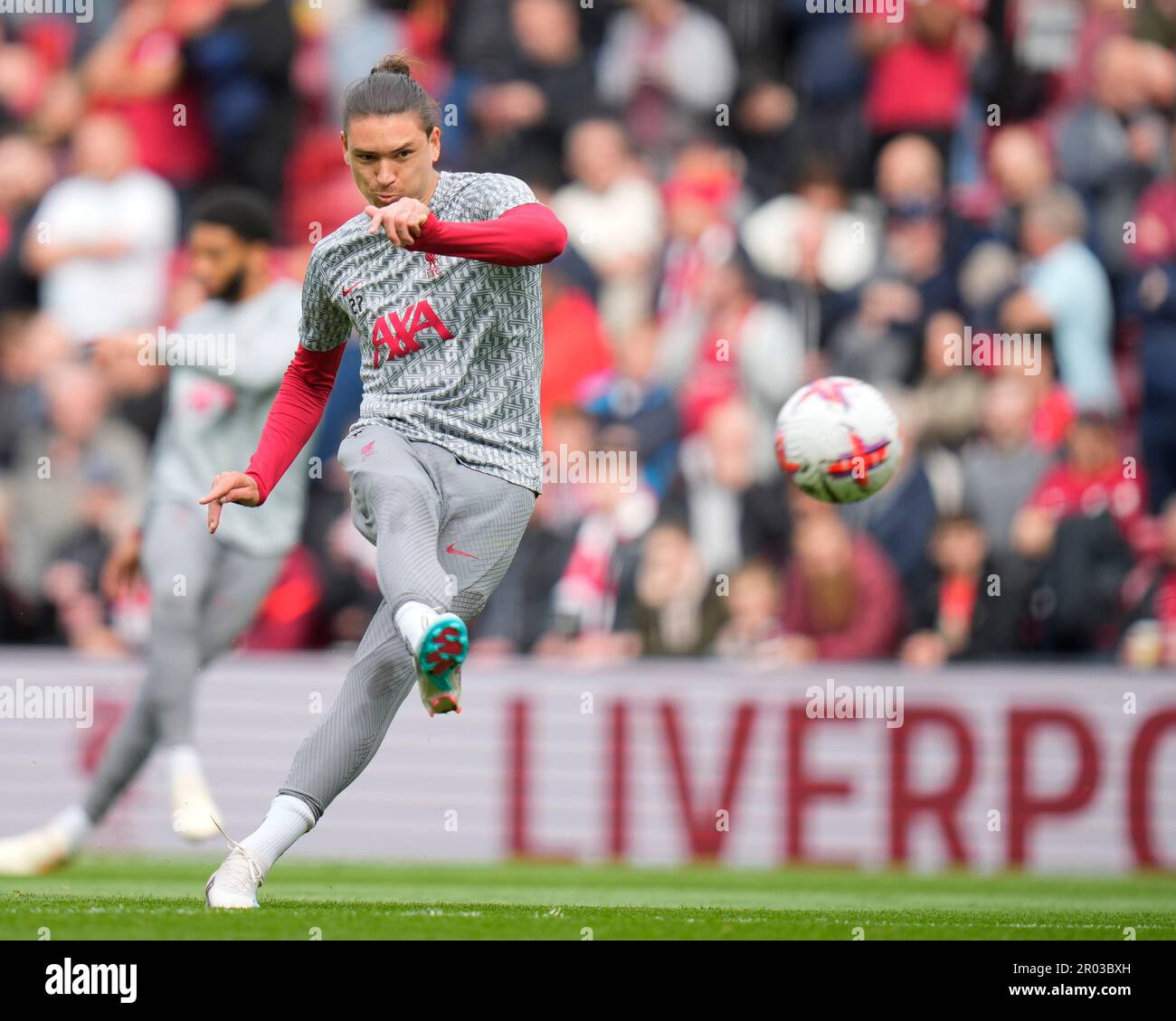 Darwin Núñez #27 of Liverpool warms up before the Premier League match ...