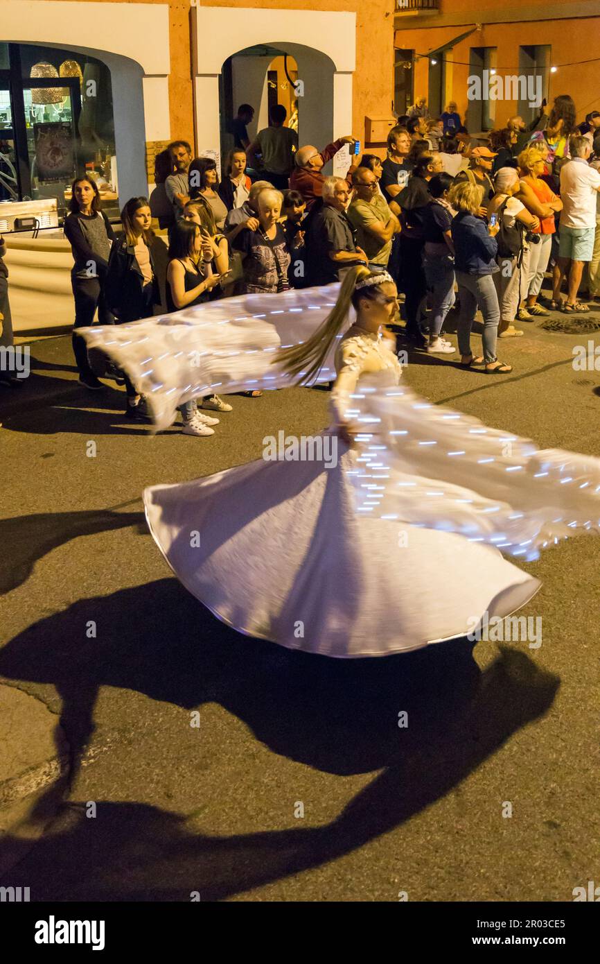 Sol Y Fiesta Festival. Show: Pegase "Le chant des Etoiles" by the Cie ...