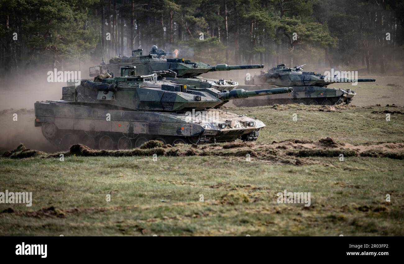 Rinkaby, Sweden. 06th May, 2023. A tank 122 fires the machine gun as ...