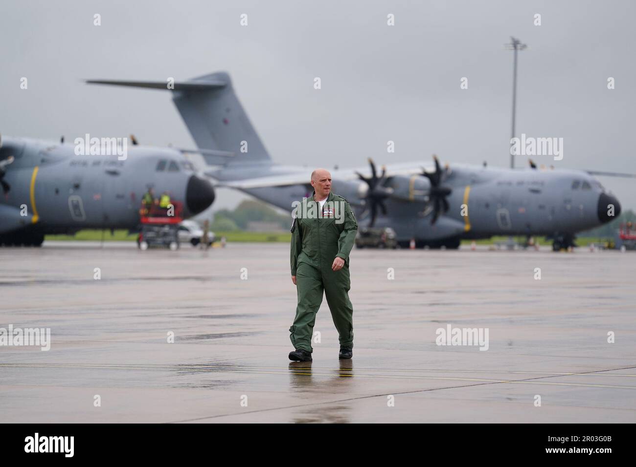 Squadron leader Mike Willers, Flight Commander Training, 10 Squadron ...