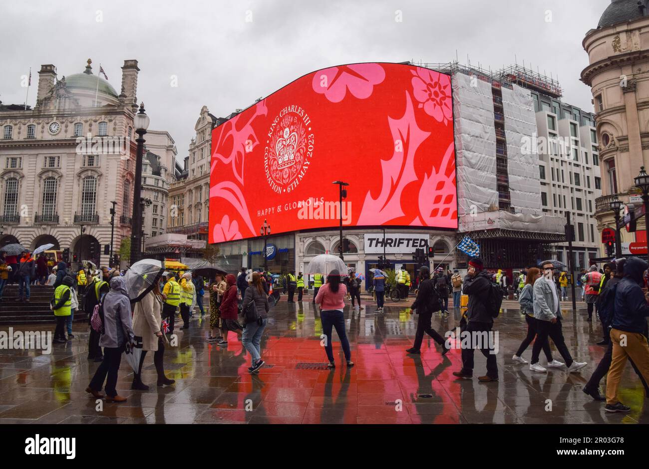 London, UK. 6th May 2023. Piccadilly Lights screen in Piccadilly Circus ...