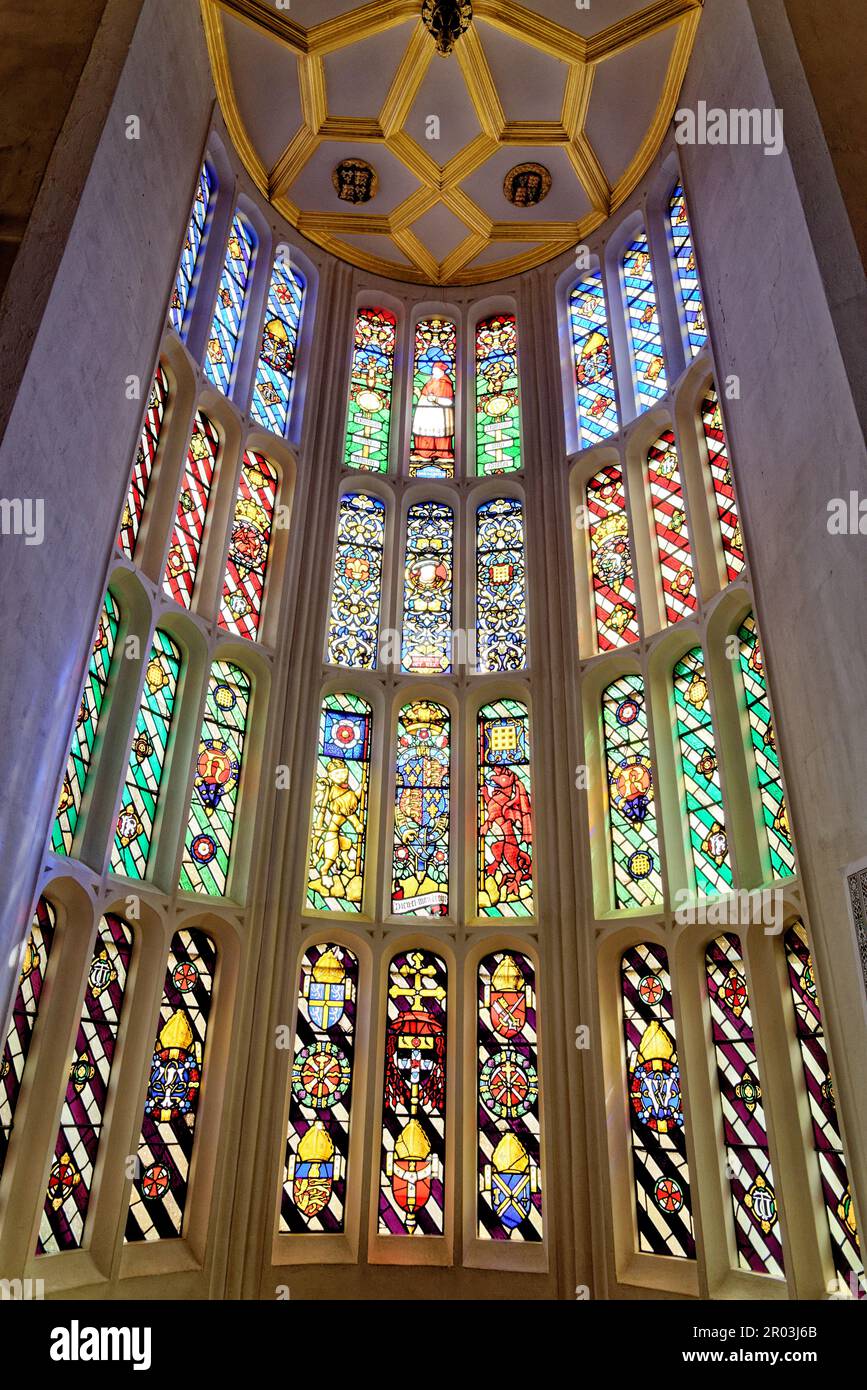 Stained glass window in the Great hall of Hampton Court Palace ...