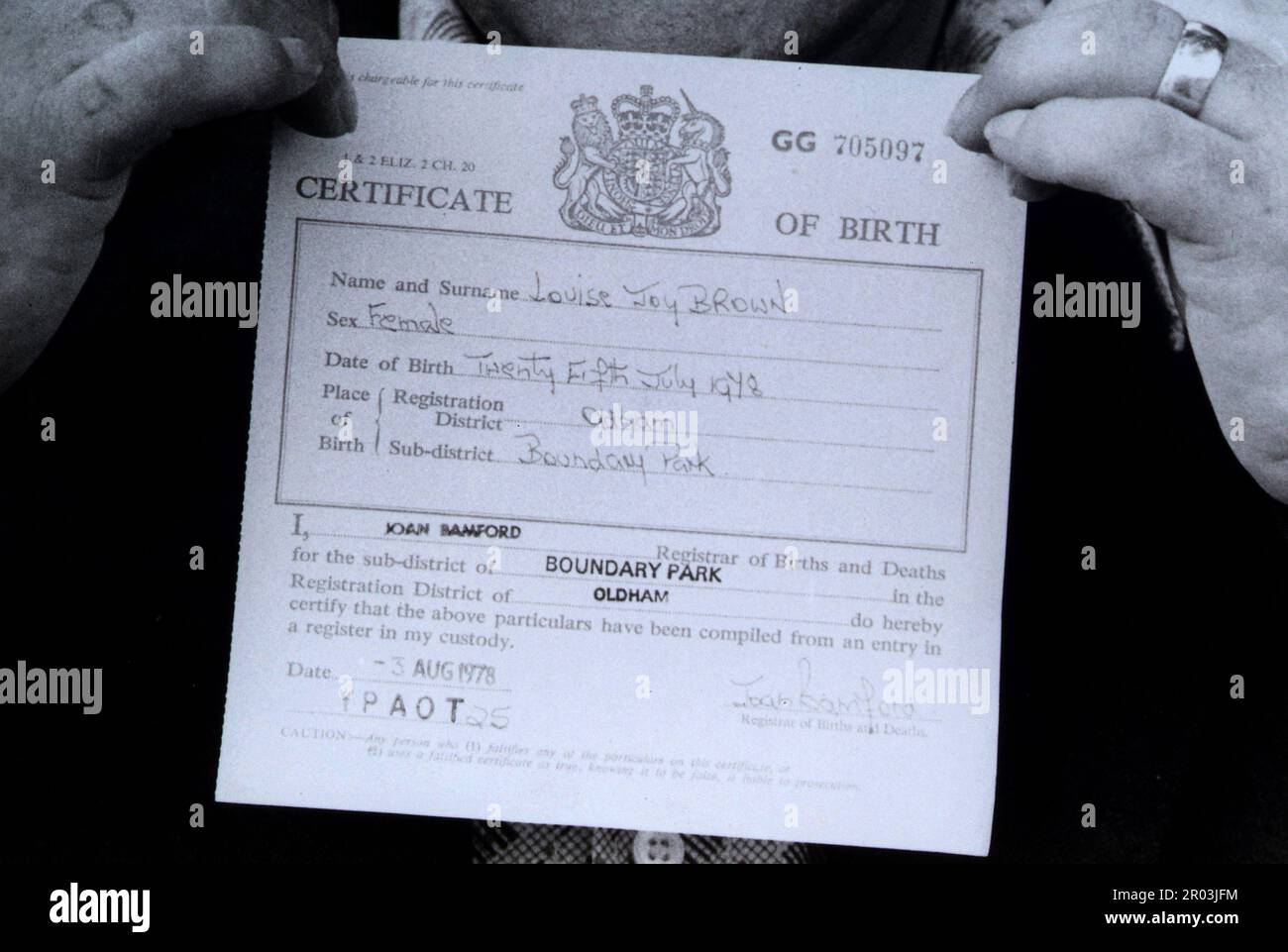 Louise Brown, the first baby born by In Vitro Fertilisation and her ...