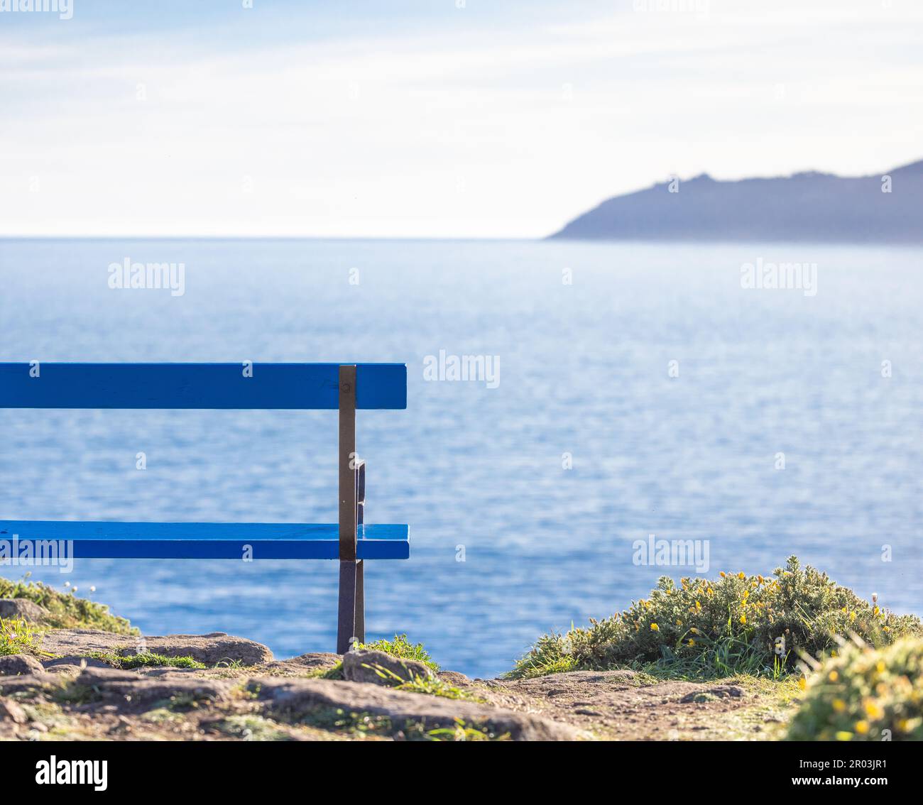 Bench opposite hi-res stock photography and images - Alamy