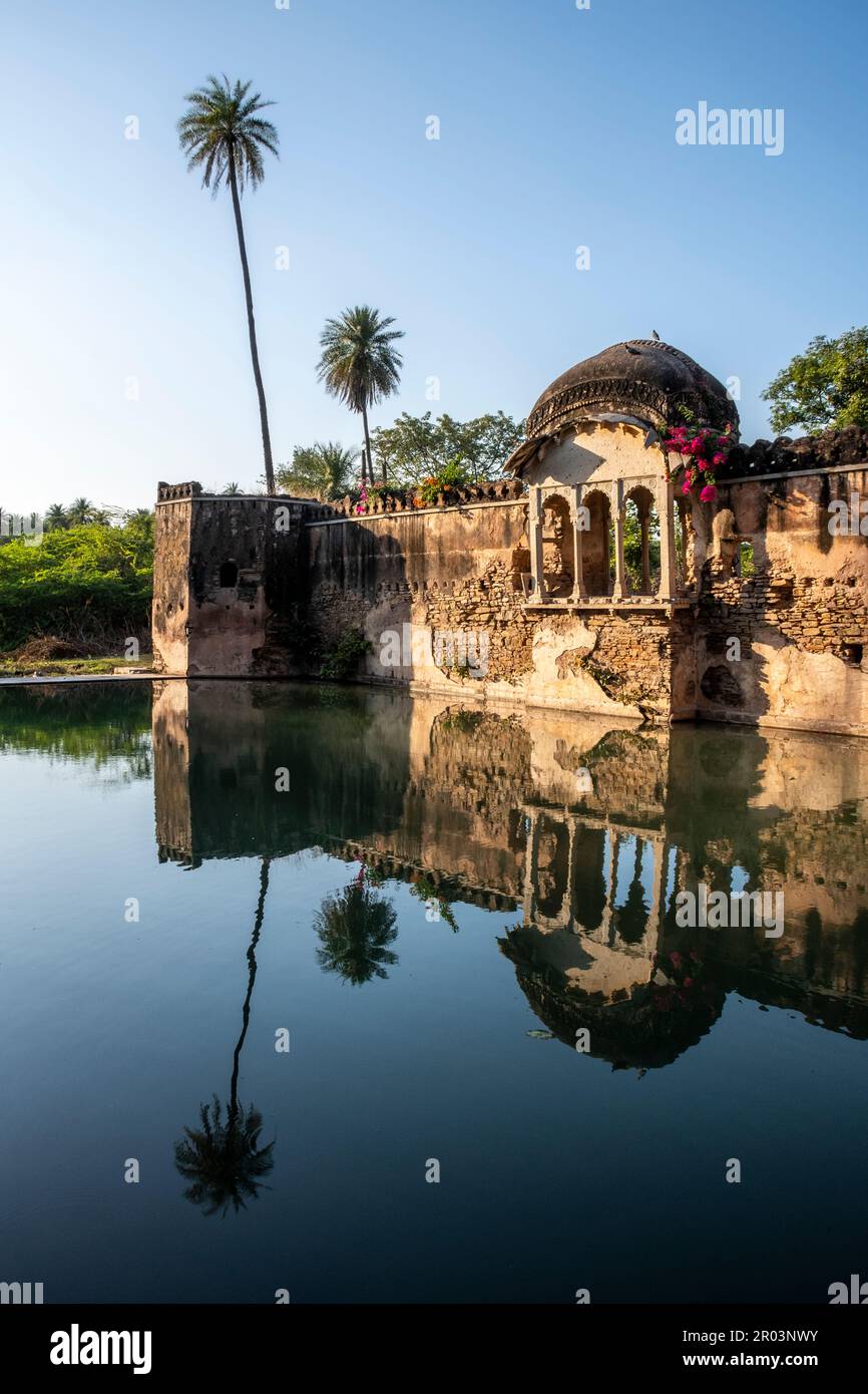 Shikar hi-res stock photography and images - Alamy