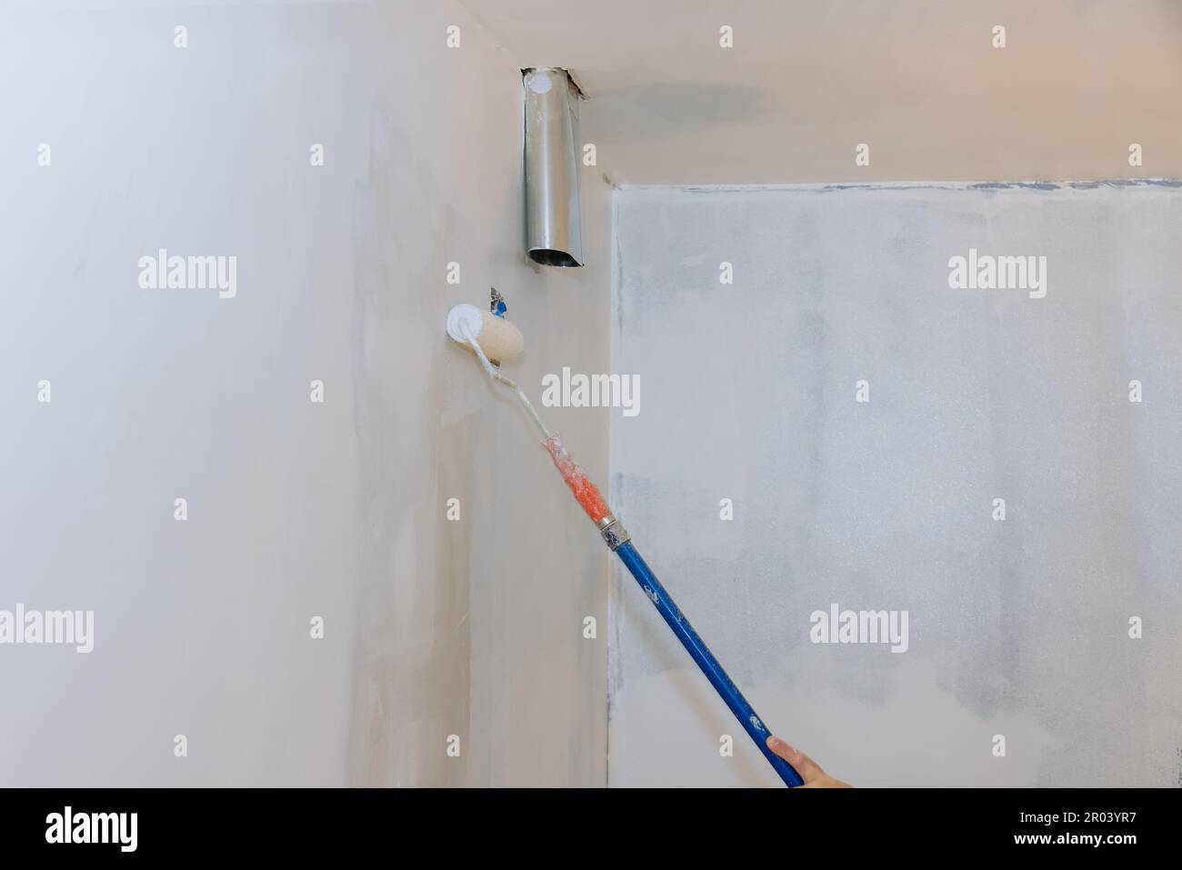 Update, improvement apartment room during repair, master painting walls ...