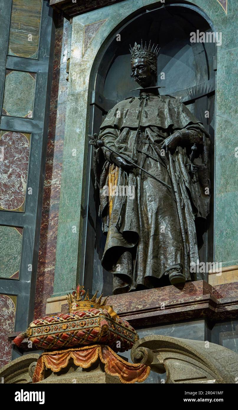 Interior fragment in basilica hi-res stock photography and images - Alamy