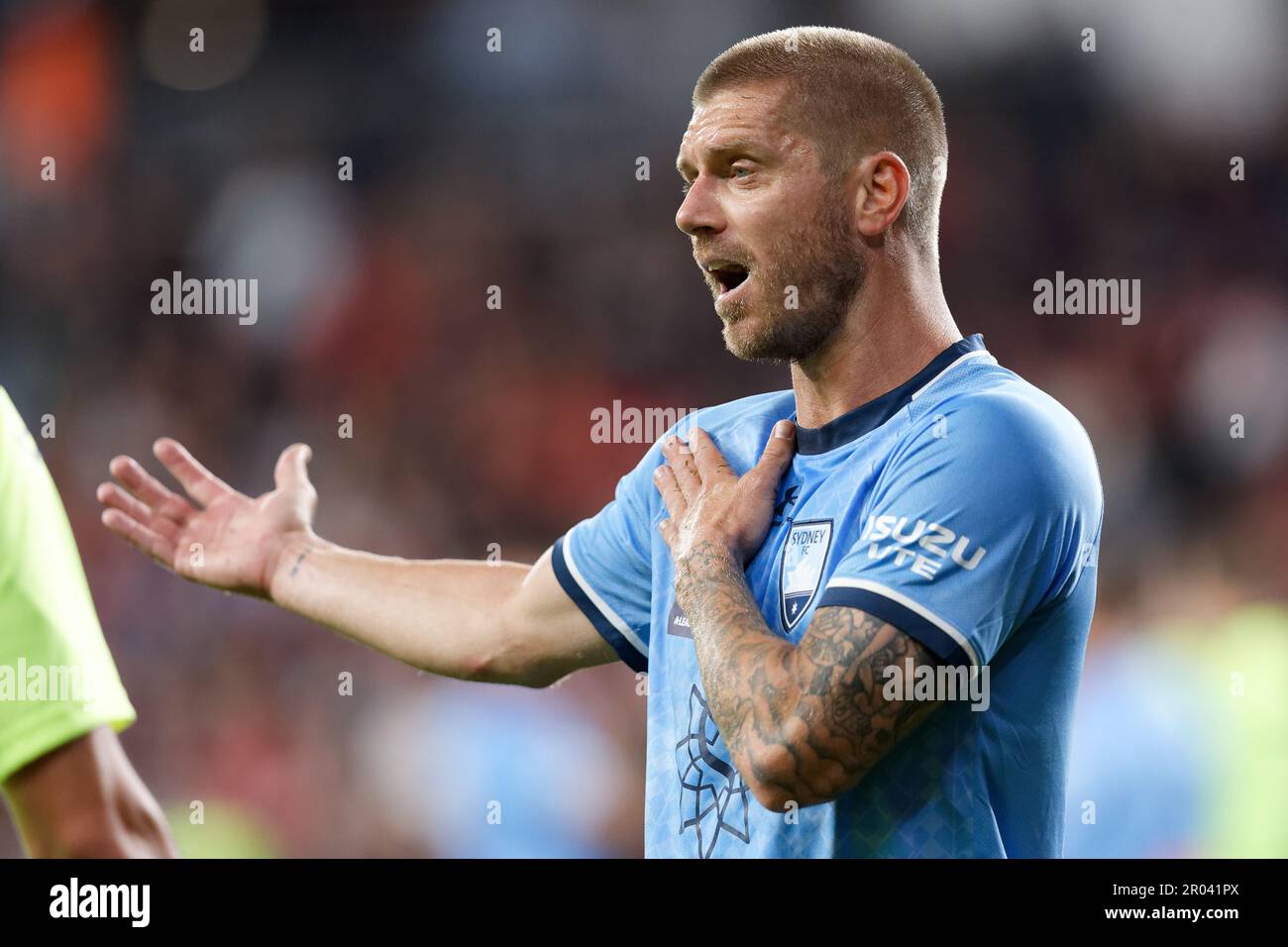 Sydney, Australia. 06th May, 2023. Luke Brattan of Sydney FC speaks to ...