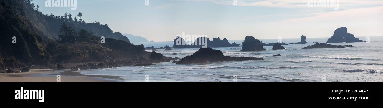 Canon Beach, Oregon, USA - November 28, 2022: Views of the Oregon ...