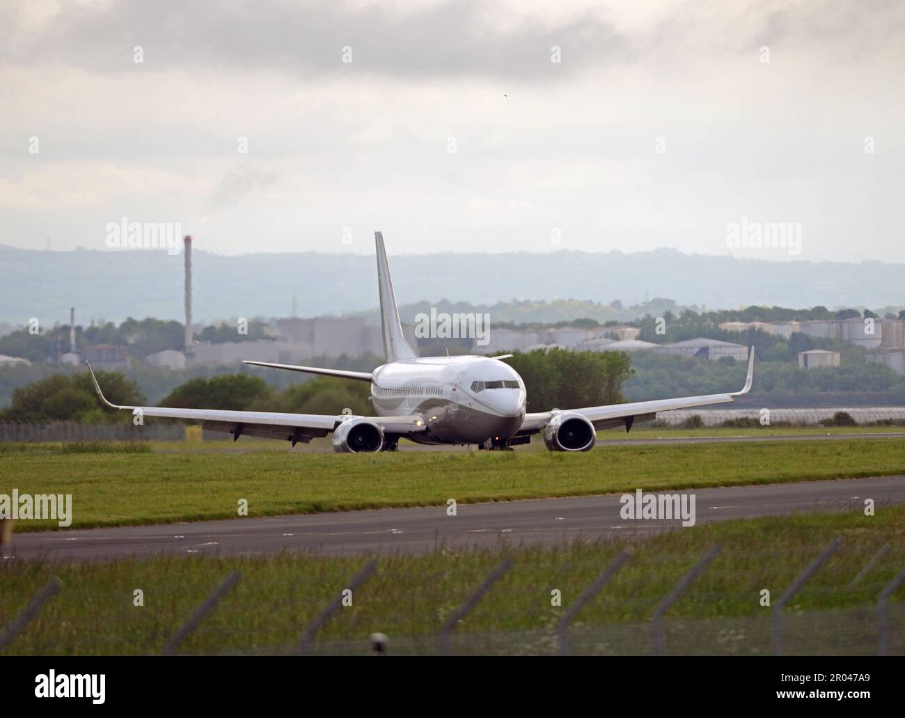 Comlux Aviation Boeing 737-500 9H-MAC, arriving at Liverpool John ...