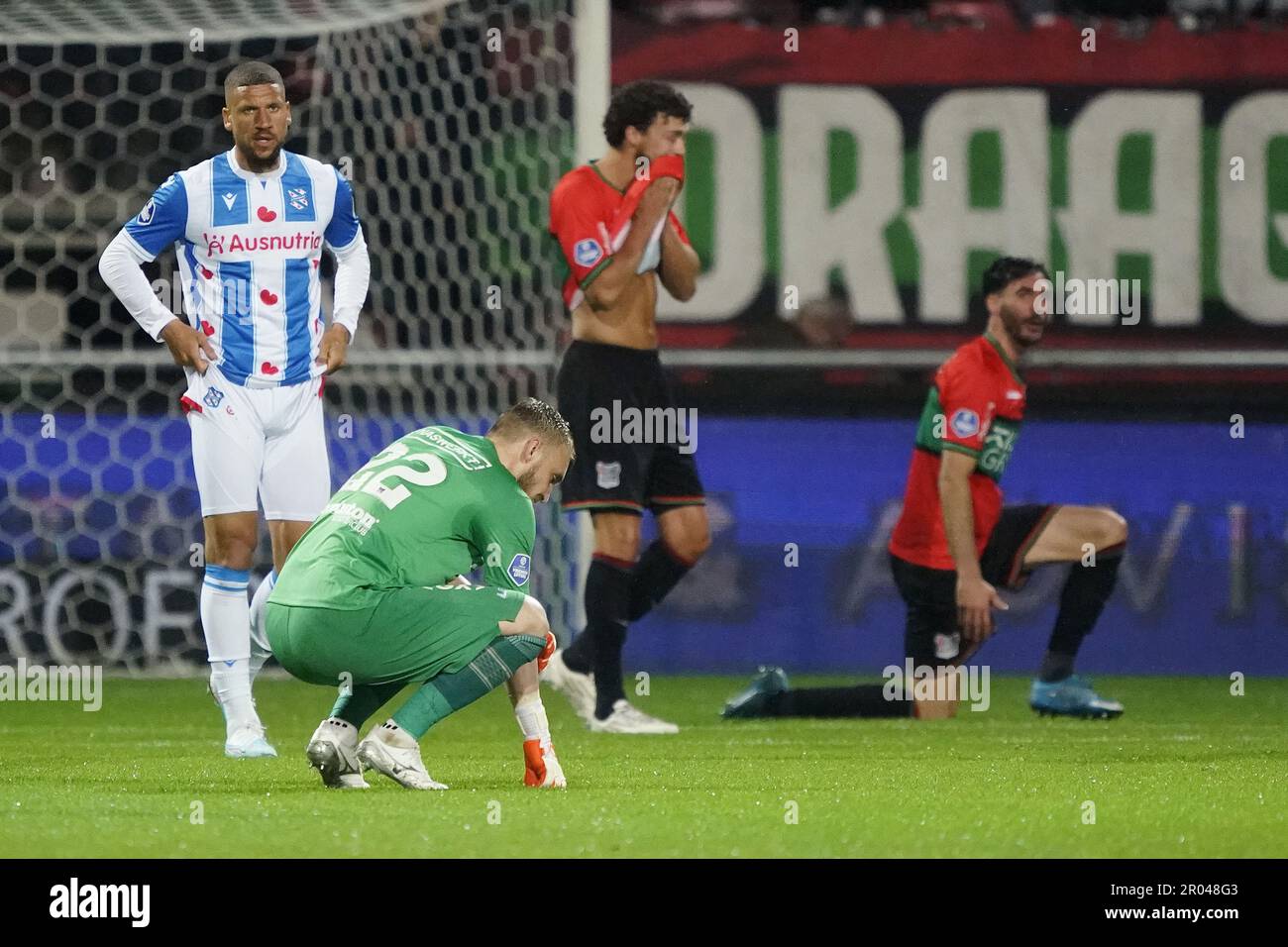 NIJMEGEN - (lr) Jeffrey Bruma of SC Heerenveen, Jasper Cilessen NEC ...