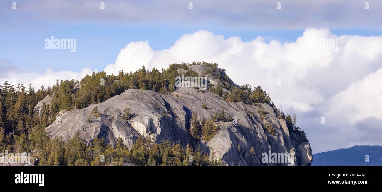 Cliffs of the squamish chief hi-res stock photography and images - Alamy