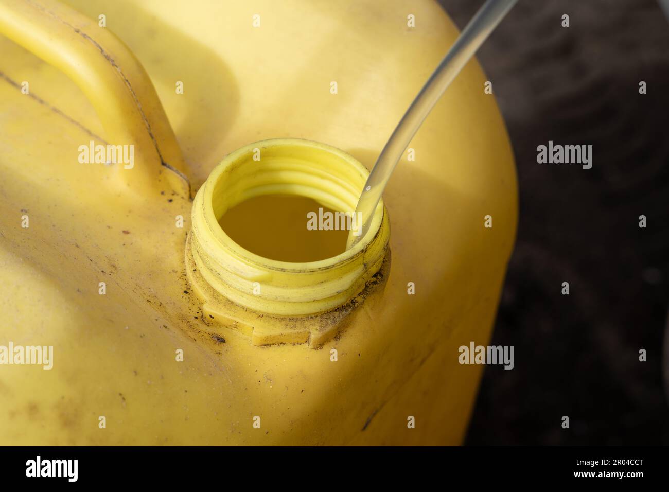 Syphoning gas hi-res stock photography and images - Alamy