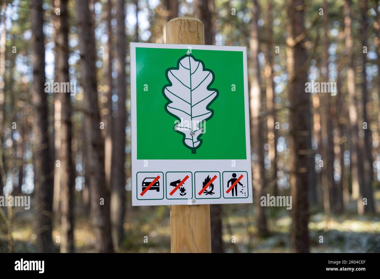 Nature park sign hi-res stock photography and images - Alamy