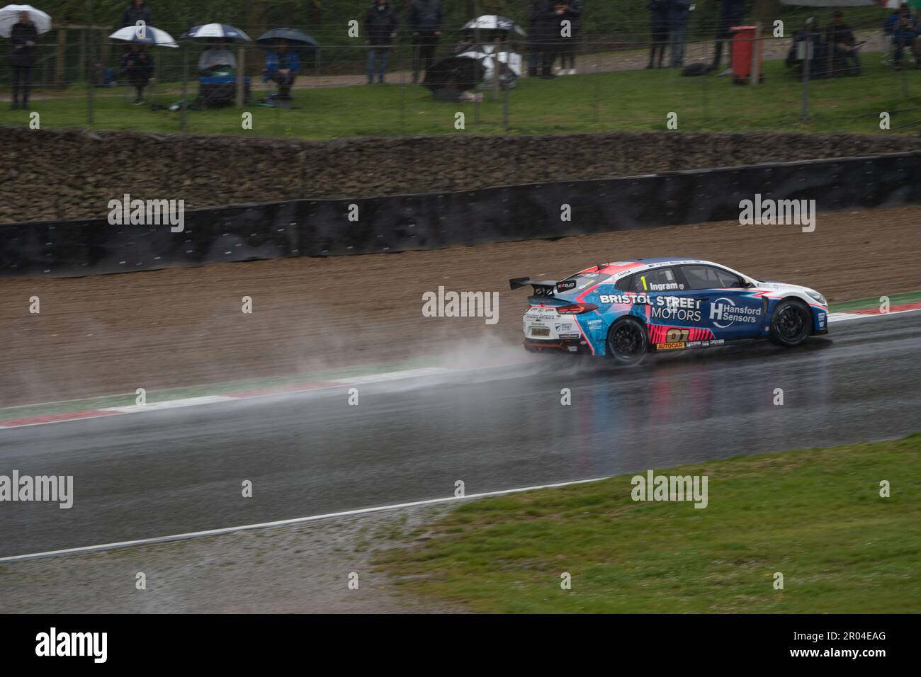 Longfield, UK. 06th May, 2023. Qualifying during the British Touring ...