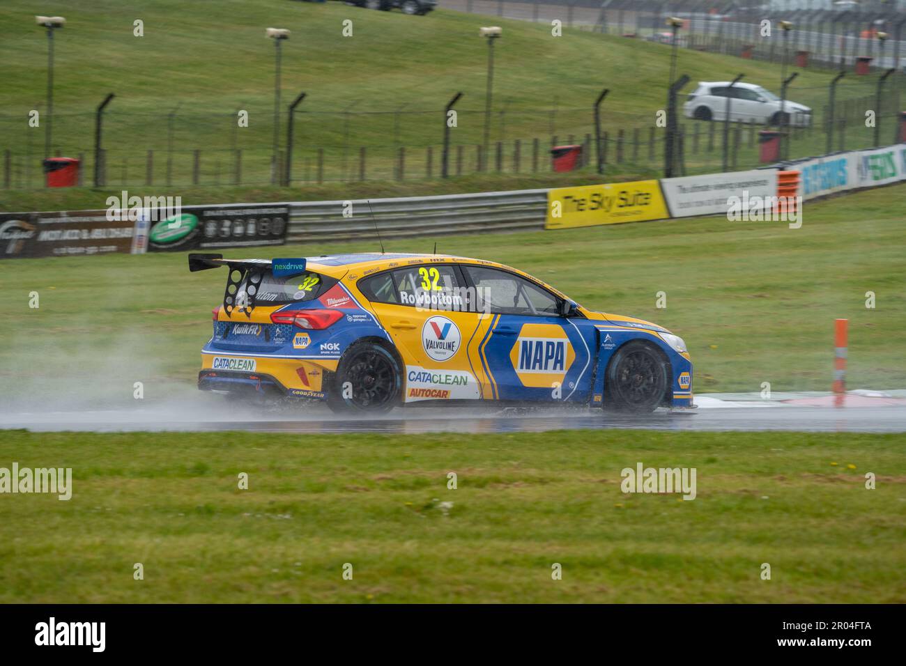 Longfield, UK. 06th May, 2023. Qualifying during the British Touring ...