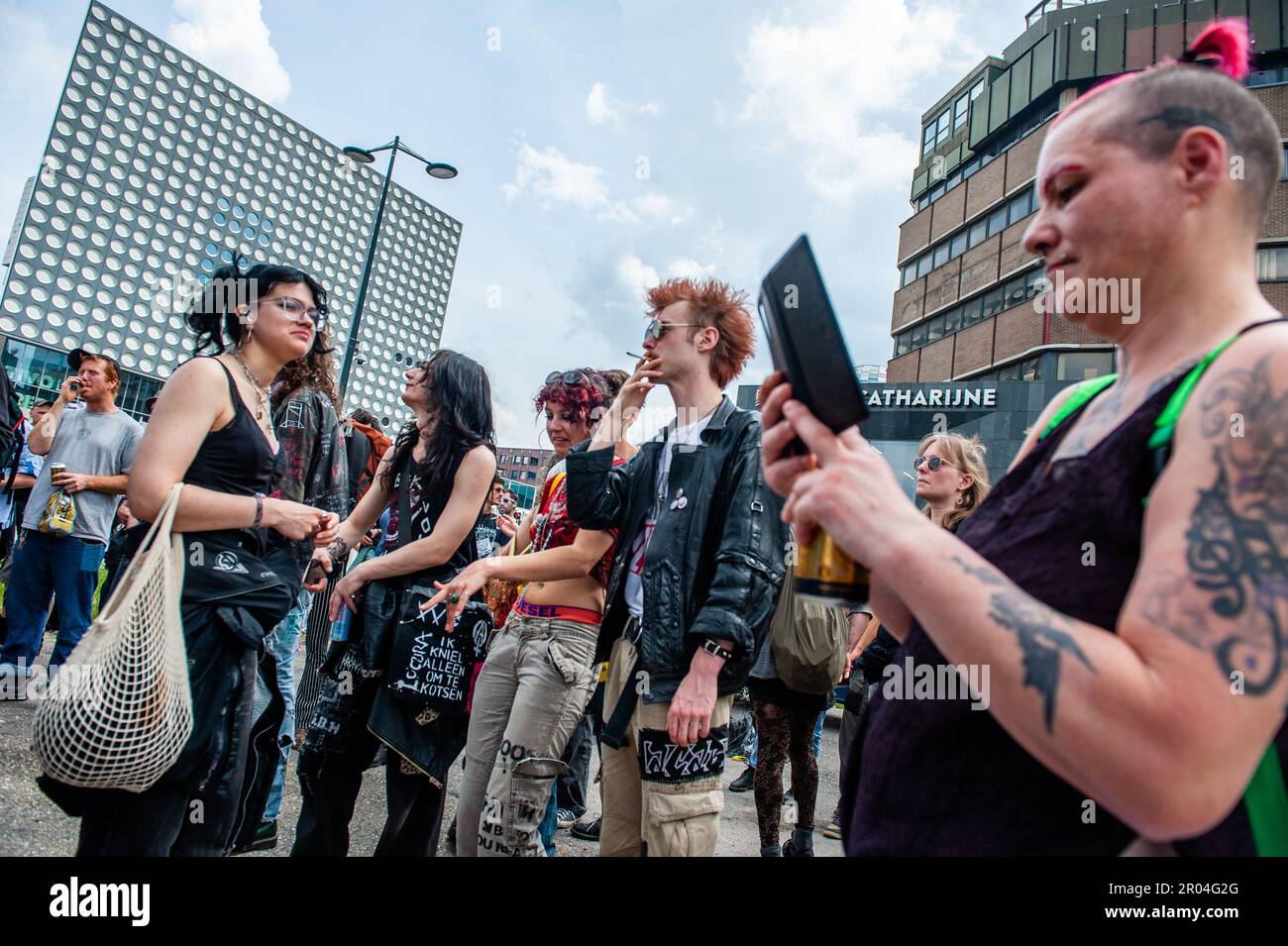 Demonstrative rave hi-res stock photography and images - Alamy