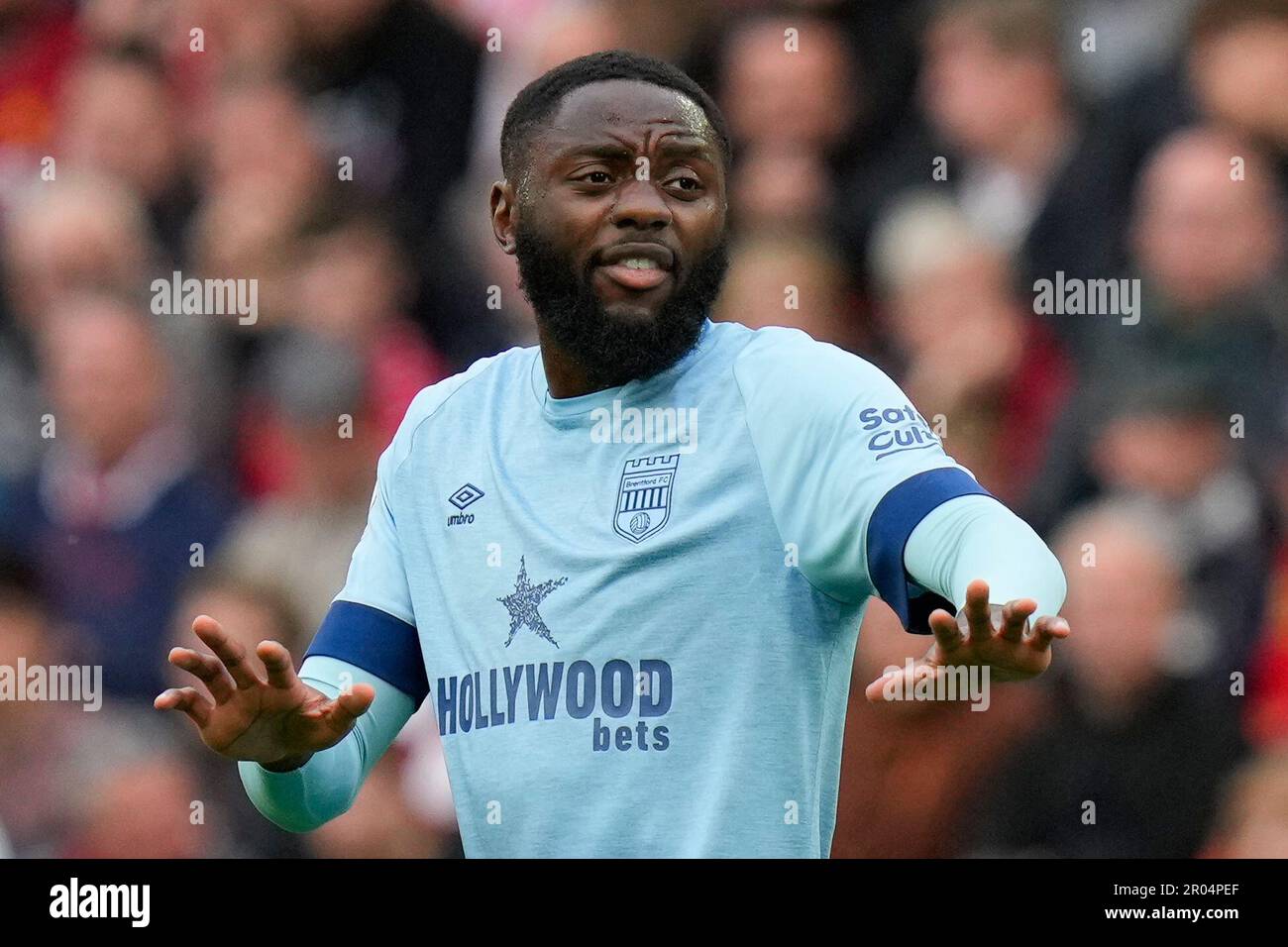 Josh Dasilva #10 of Brentford during the Premier League match Liverpool ...