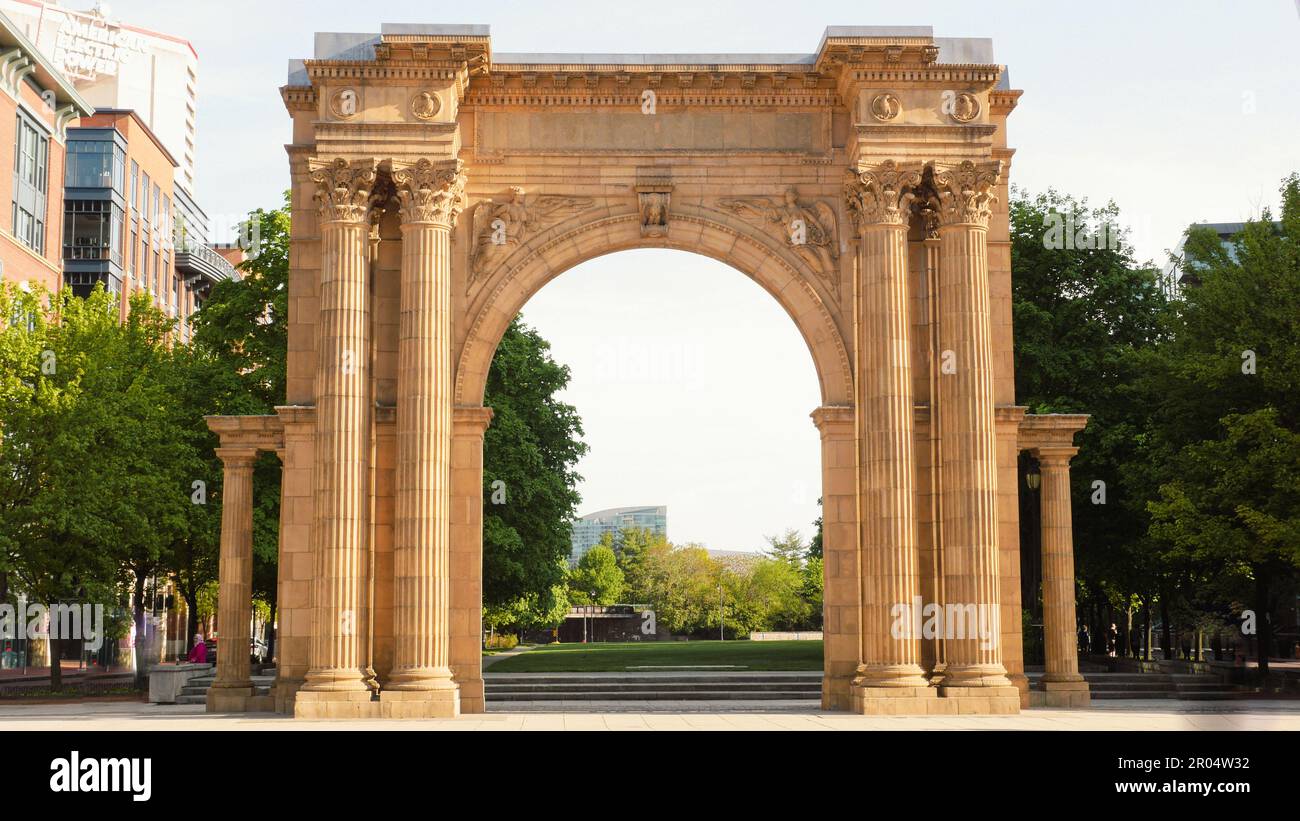 Columbus Union Station Arch in Columbus Ohio Stock Photo - Alamy