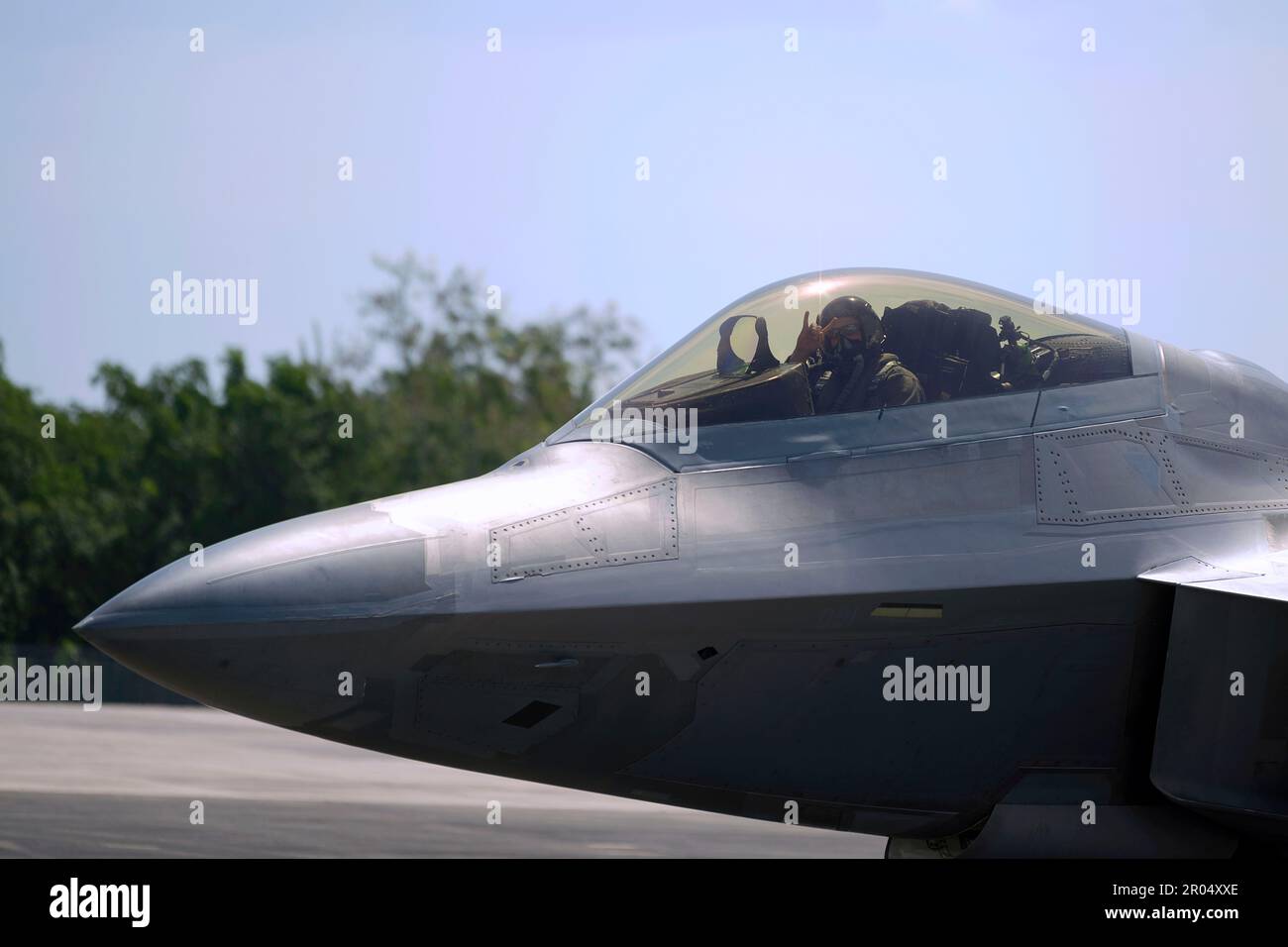 An F-22 Raptor assigned to the 192nd Wing, Virginia Air National Guard ...