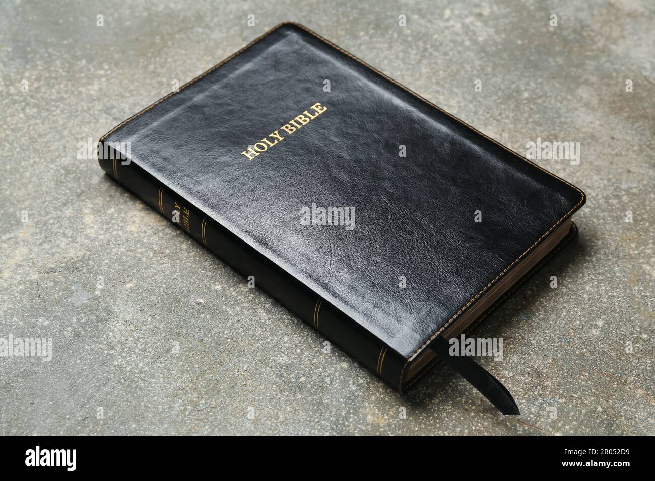 Holy Bible on grunge background Stock Photo - Alamy