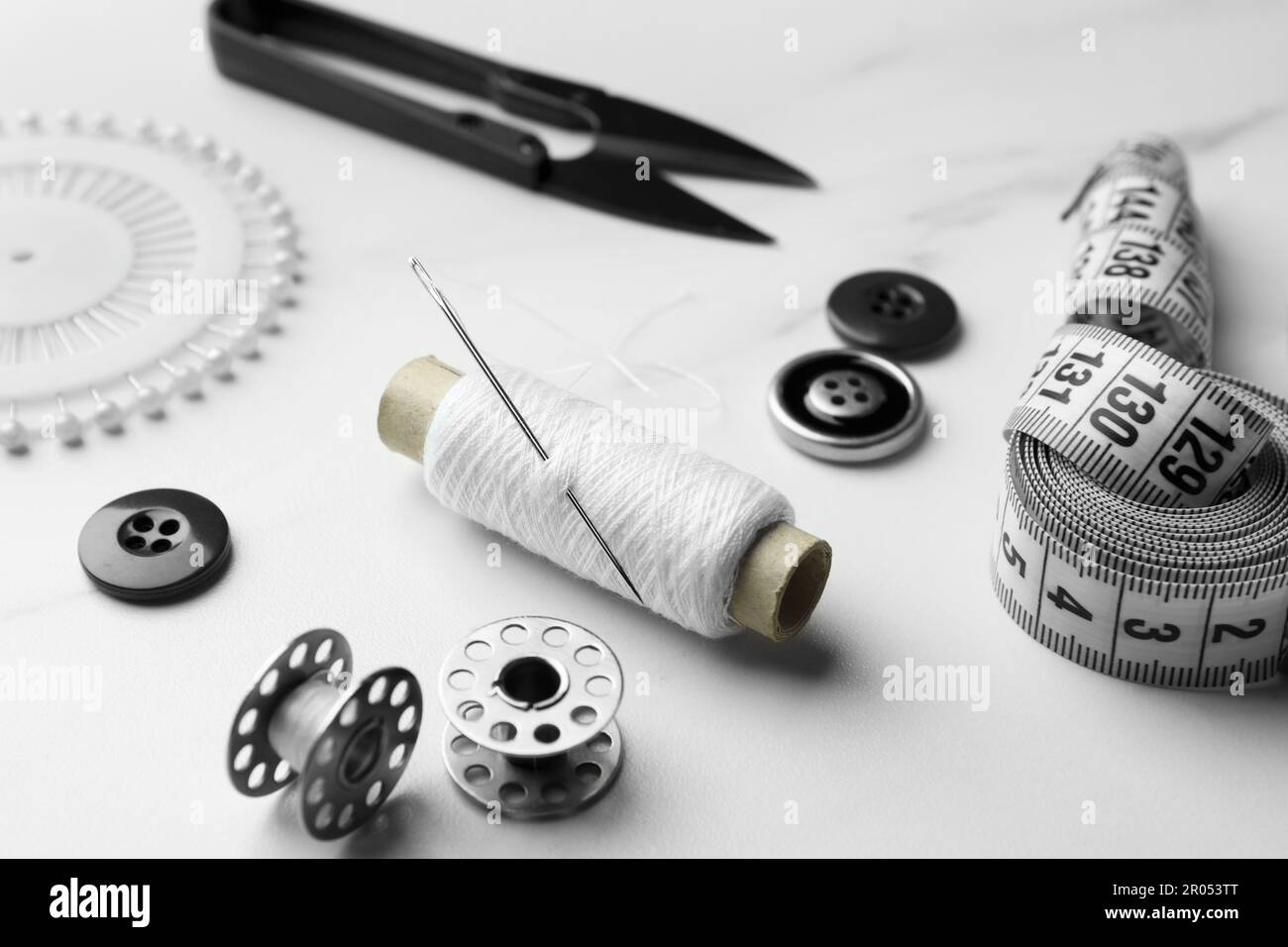 Sewing threads other supplies hi-res stock photography and images - Alamy
