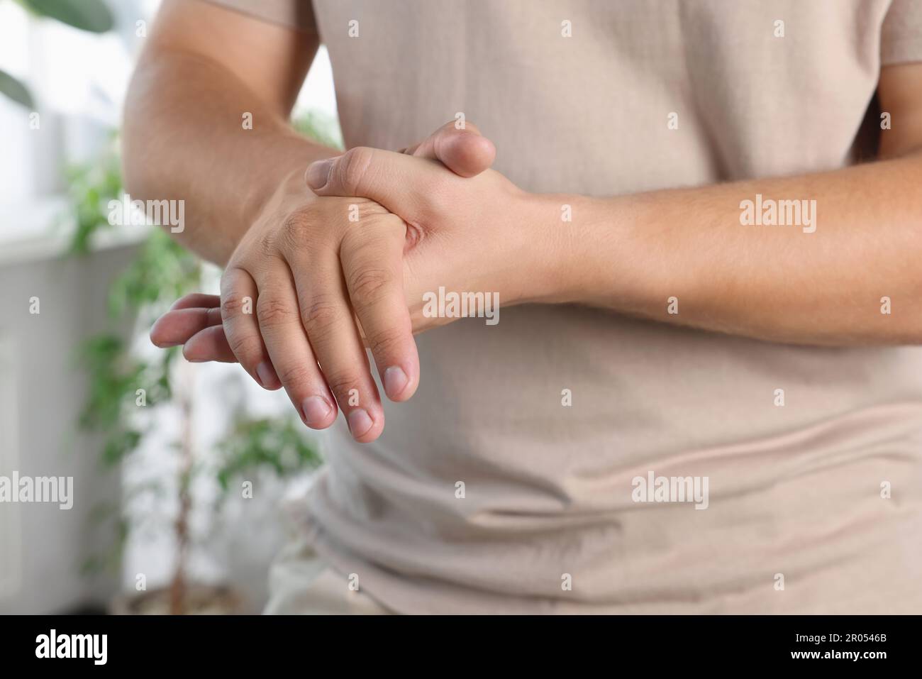 Man applying salve hi-res stock photography and images - Alamy