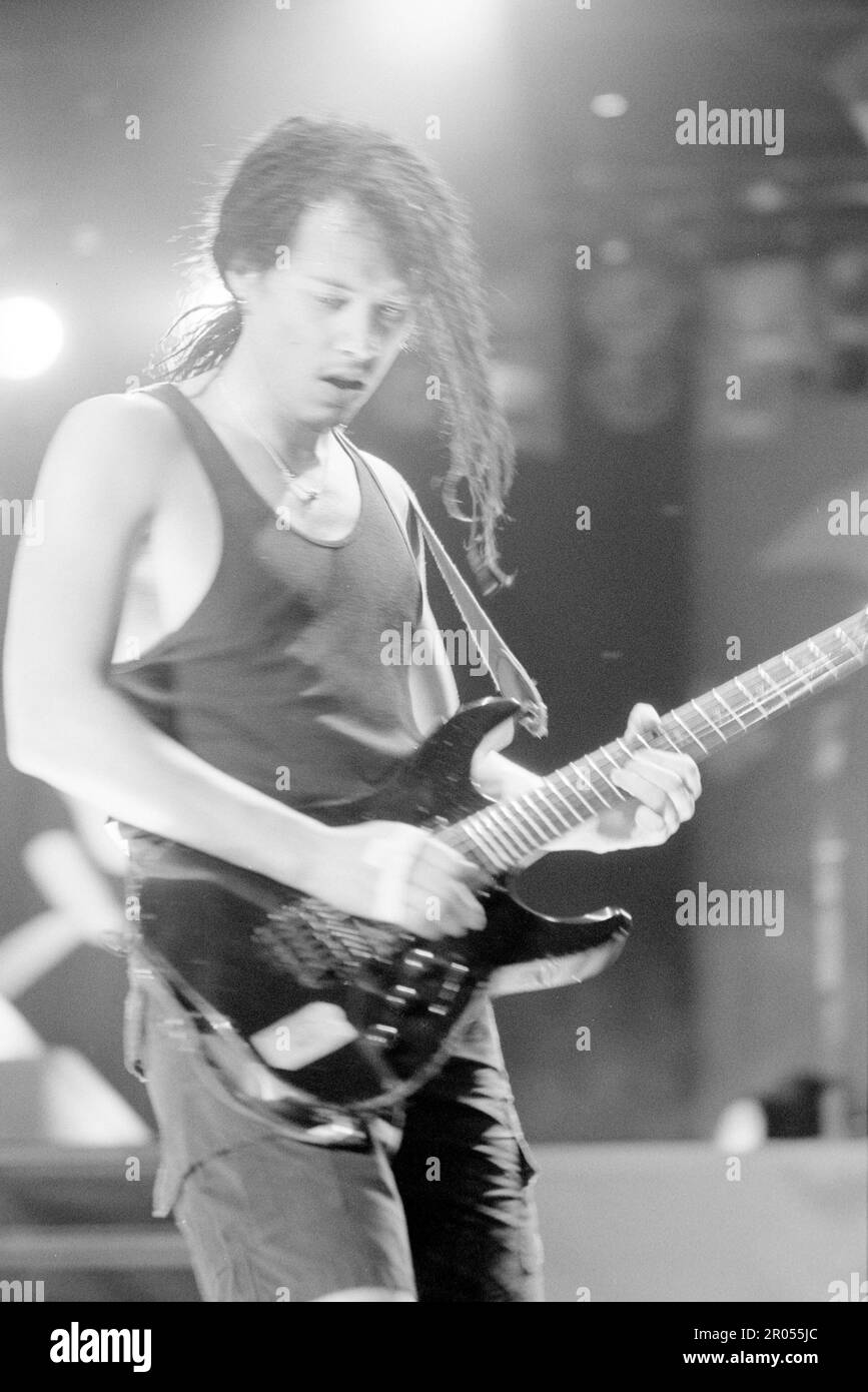 Kirk Hammett Of Metallica Performing In San Francisco California 1994 Credit Ross Pelton
