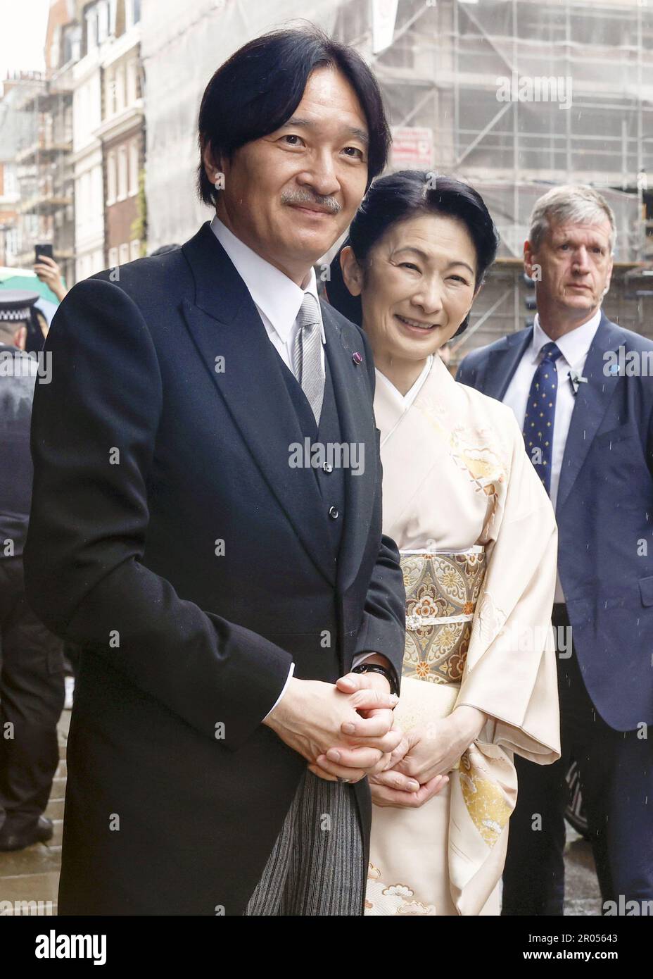 Japanese Crown Prince Fumihito and Crown Princess Kiko return to a ...