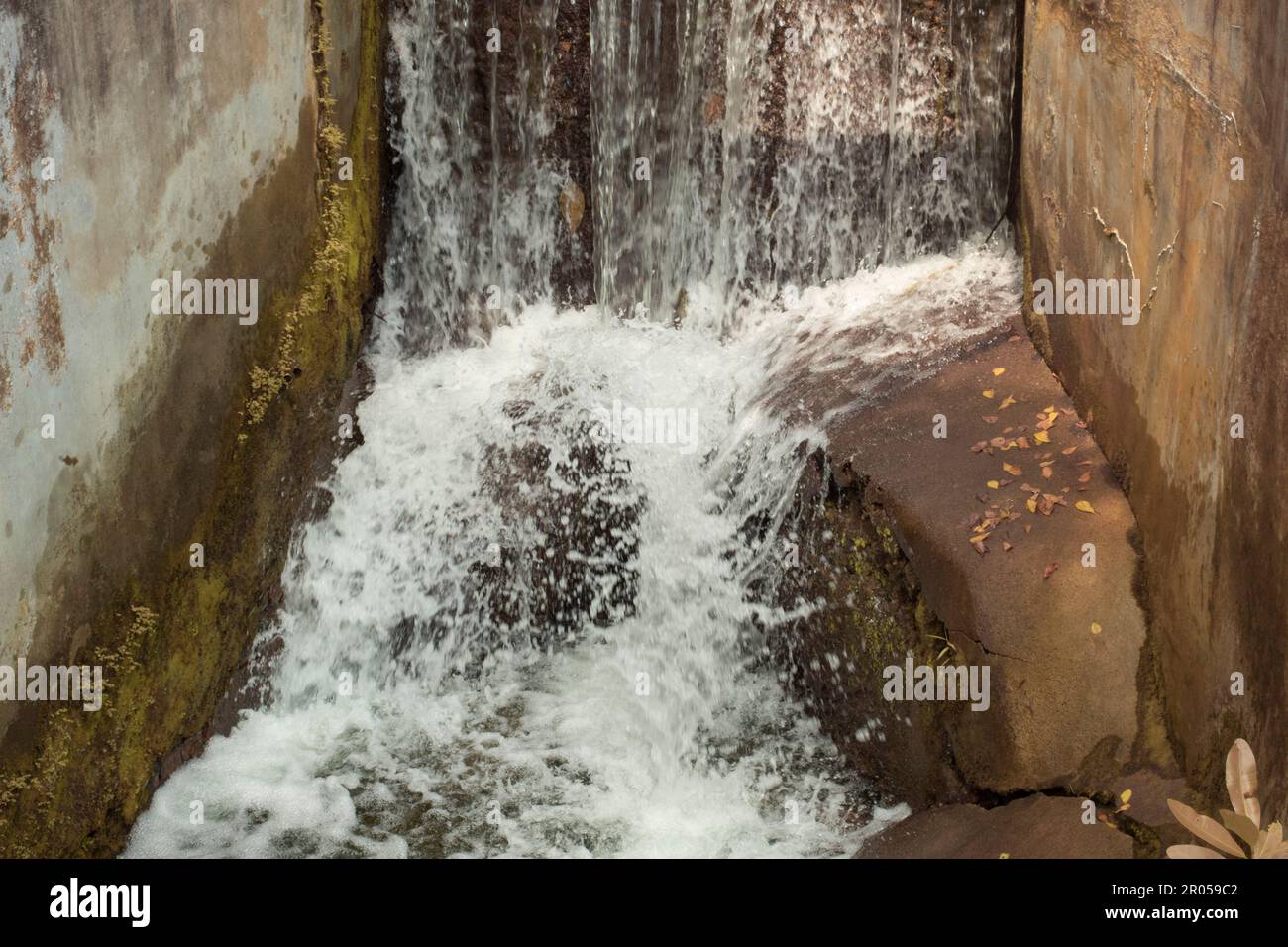 infrared image scene of the concrete slab drainage splashing water ...