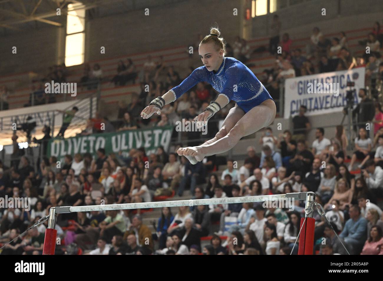 Alice damato hi-res stock photography and images - Alamy