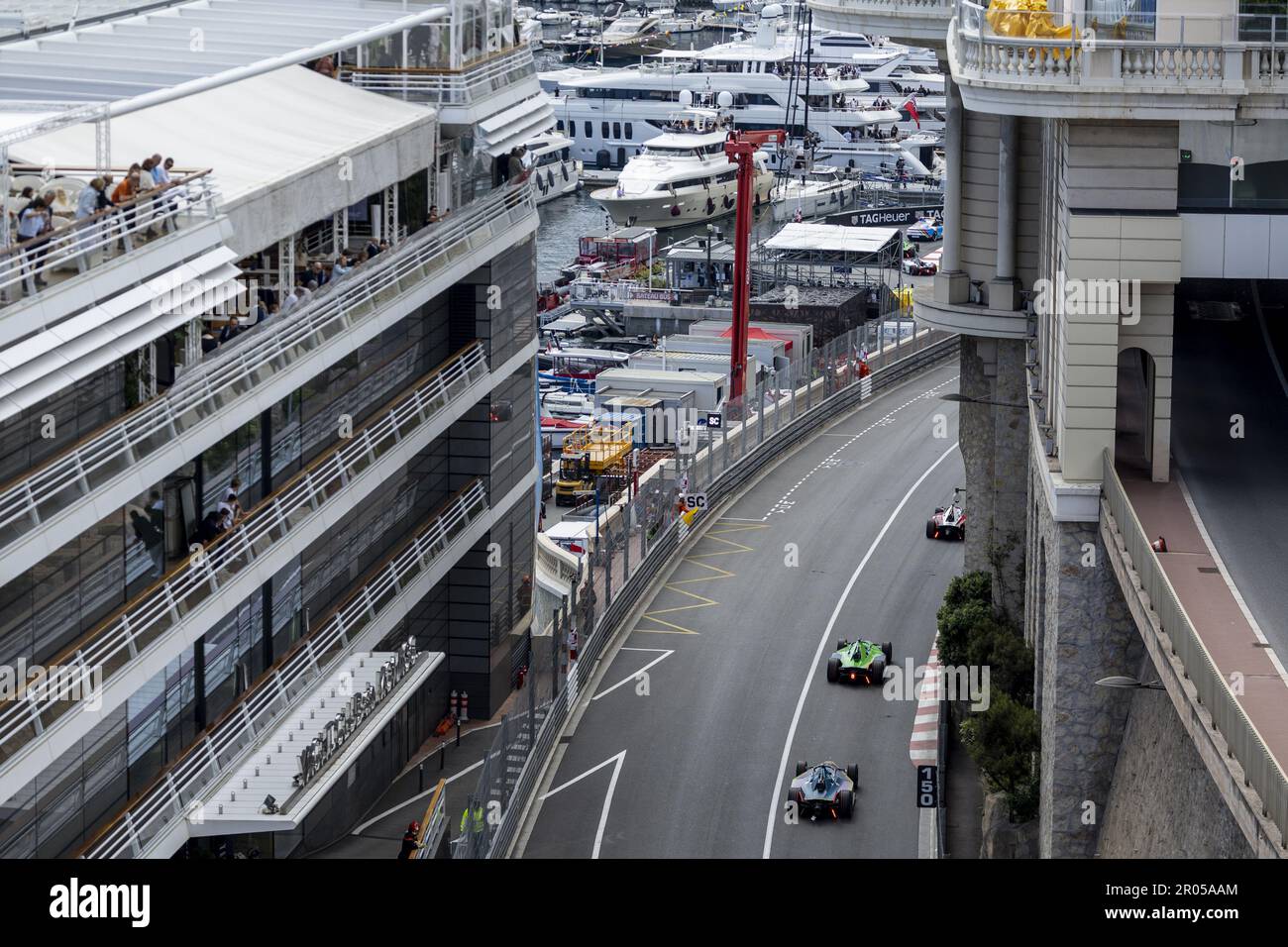 16 BUEMI Sebastien (swi), Envision Racing, Spark-Jaguar, Jaguar I ...