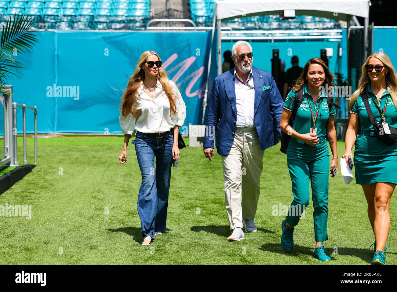 STROLL Lawrence (can), Aston Martin F1 Team owner, with his wife Raquel ...