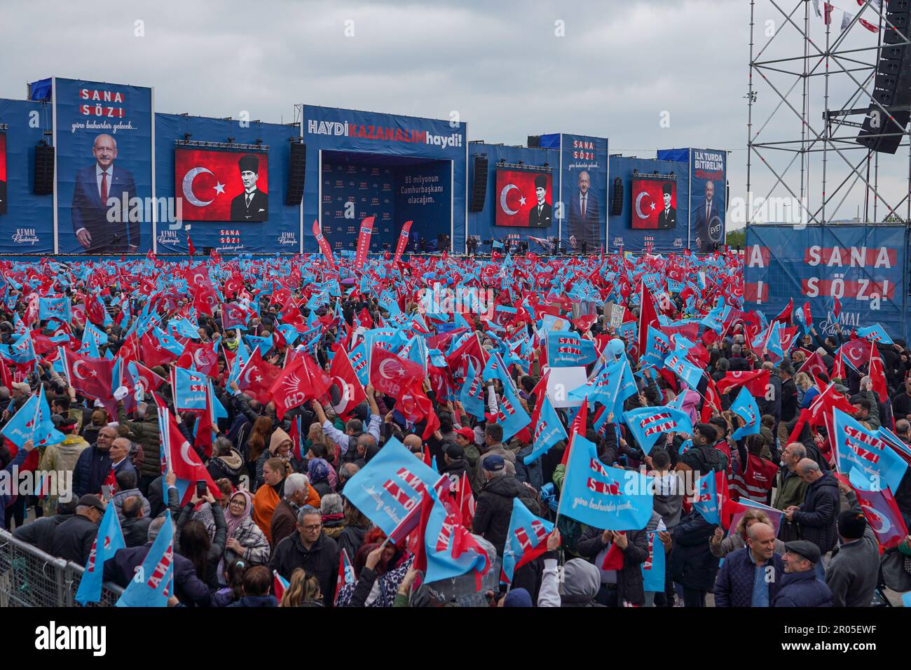 Iyi flag hi-res stock photography and images - Alamy