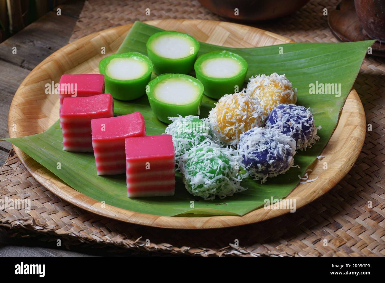 Malaysia popular assorted sweet hi-res stock photography and images - Alamy