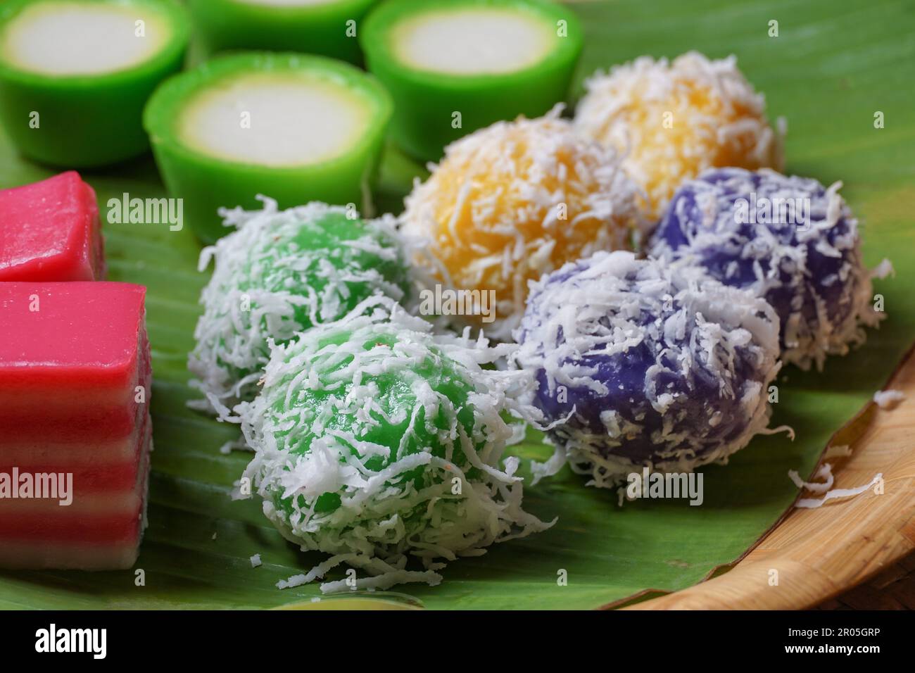 Malaysia's popular sweet dessert Kuih Buah Stock Photo - Alamy