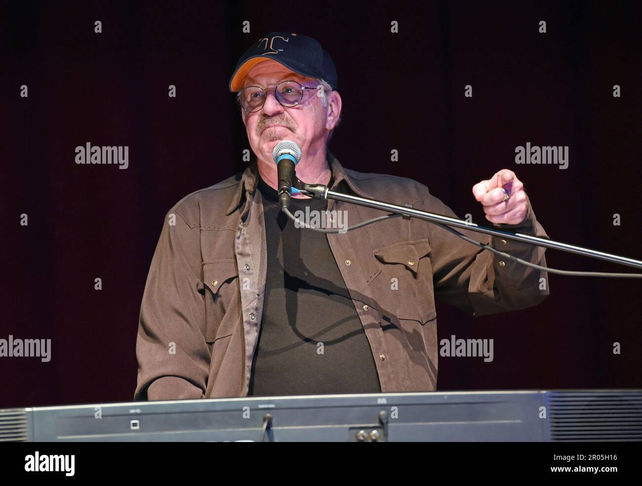 Hayesville, NC, USA. 6th May, 2023. John Ford Coley on stage for John ...