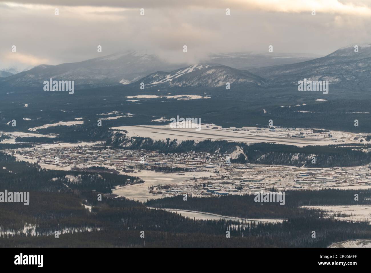 Incredible mountain scenery in Yukon Territory during winter time with ...