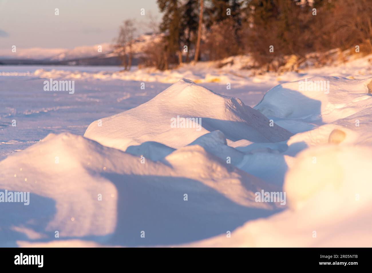 Stunning winter arctic sunrises seen during deep winter in northern ...