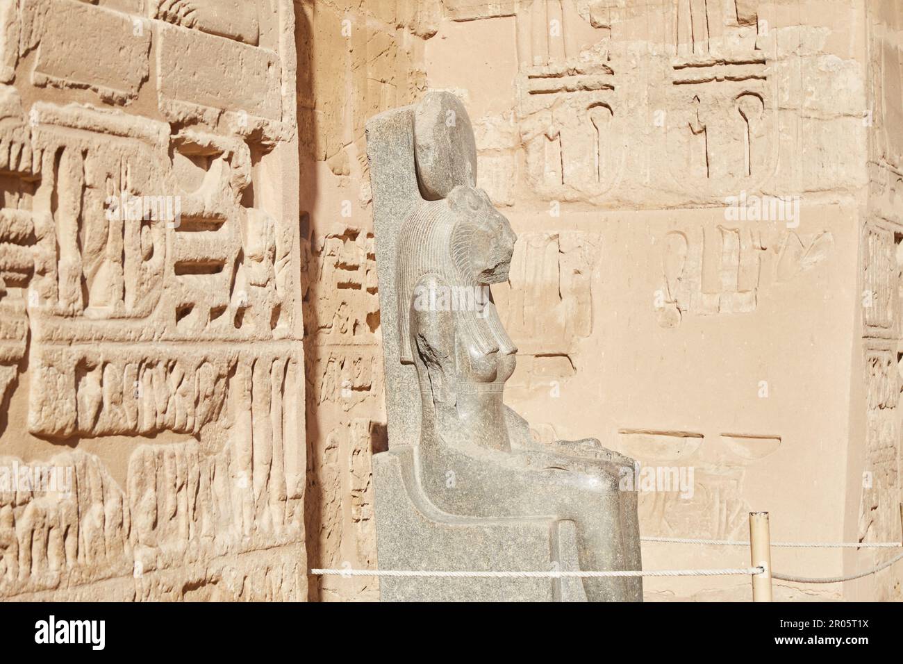 Medinet Habu, the Amazing Mortuary Temple of Ramesses III of Egypt's ...