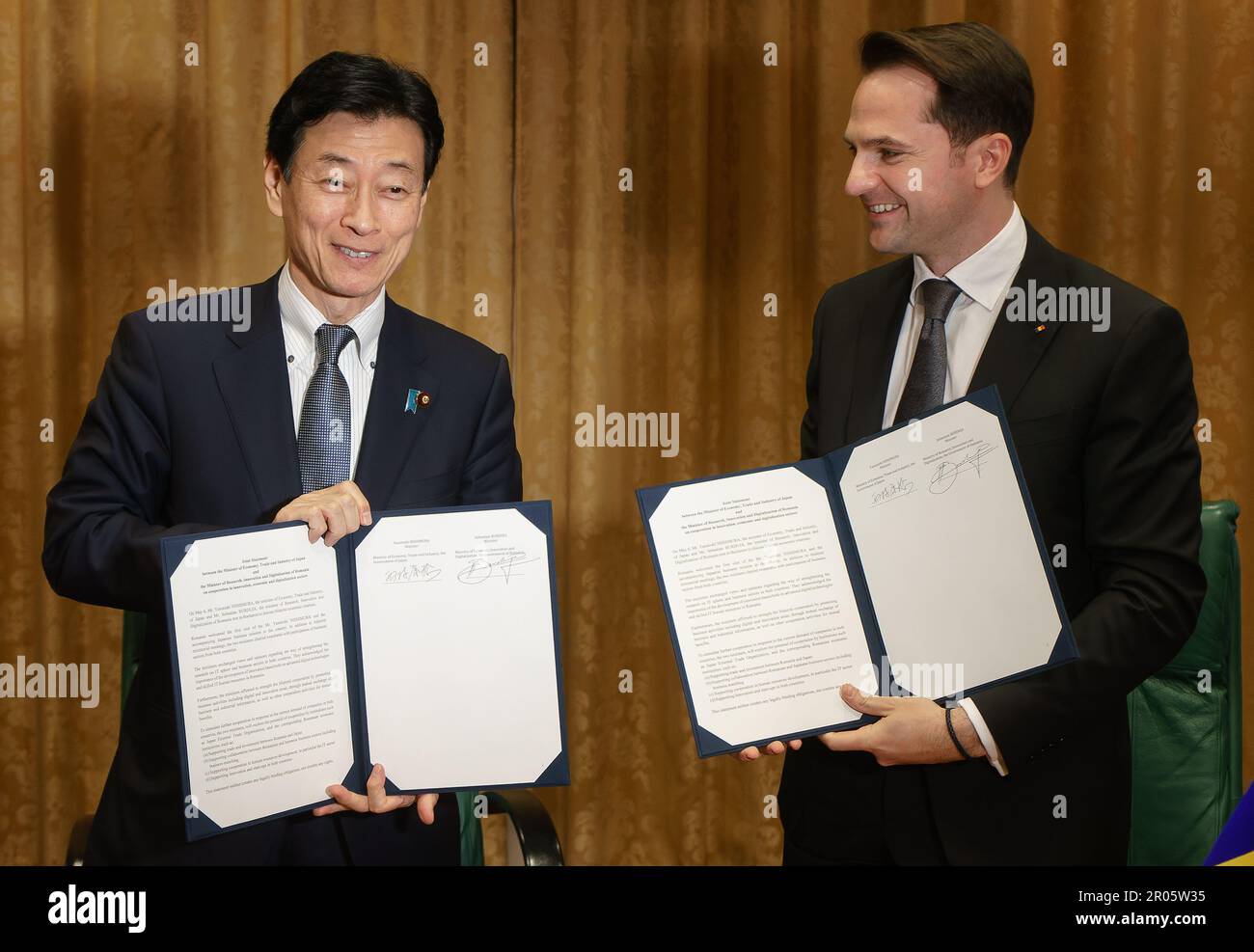 Bucharest, Romania. 6th May, 2023: Yasutoshi Nishimura (L), the ...