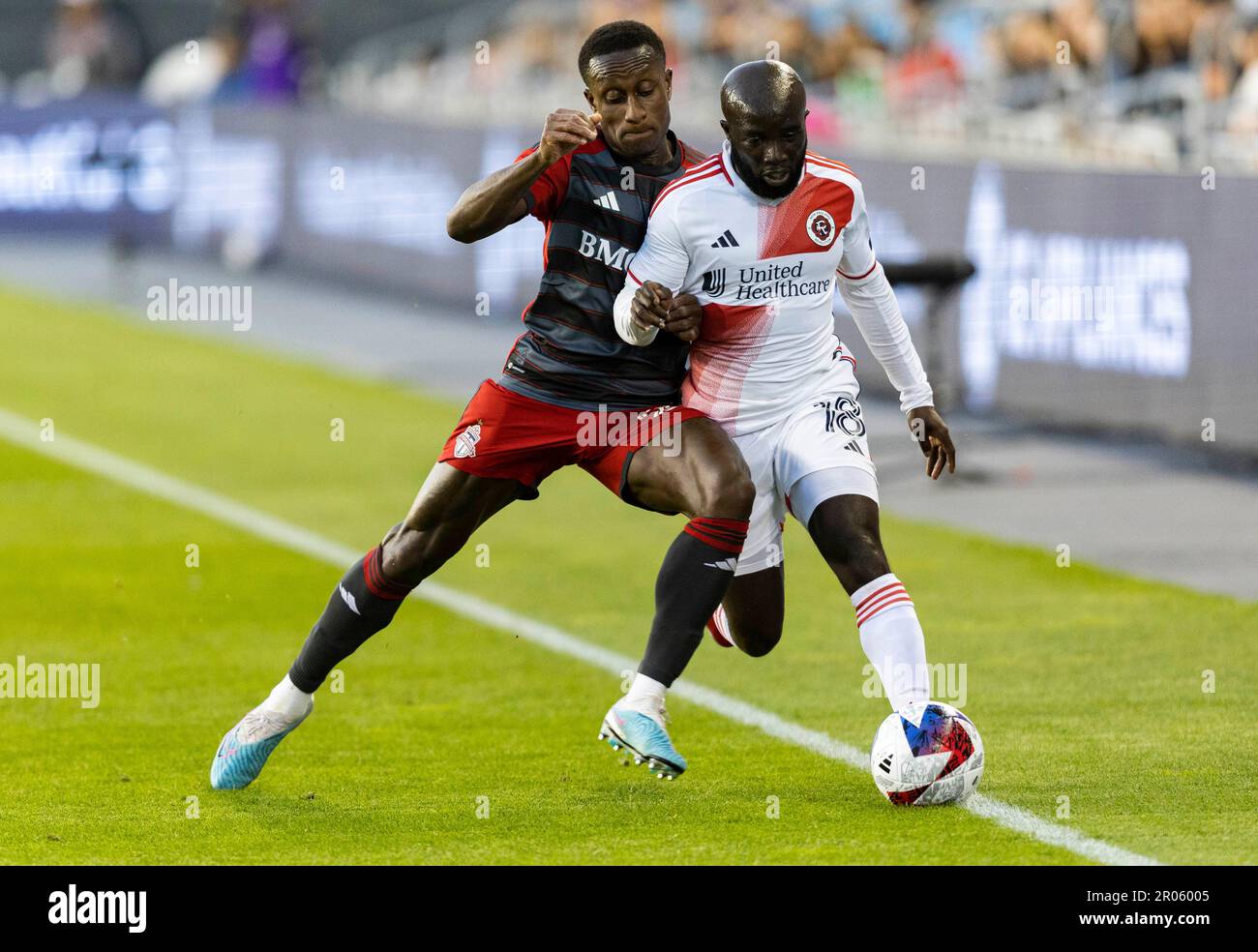 Toronto, Canada. 6th May, 2023. Richie Laryea (L) of Toronto FC vies ...