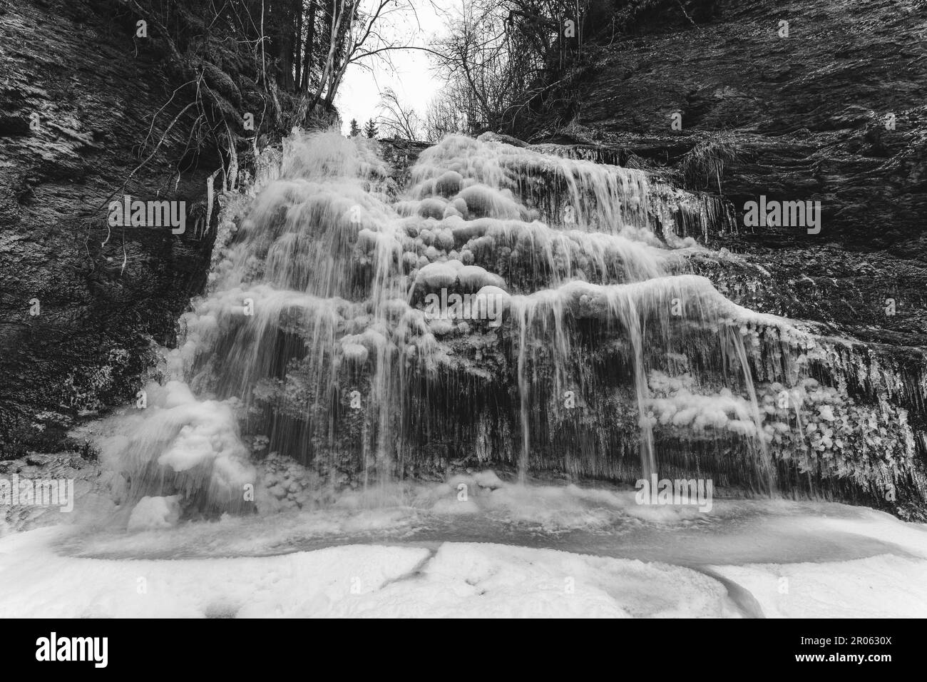 Cascading cascade Black and White Stock Photos & Images - Alamy