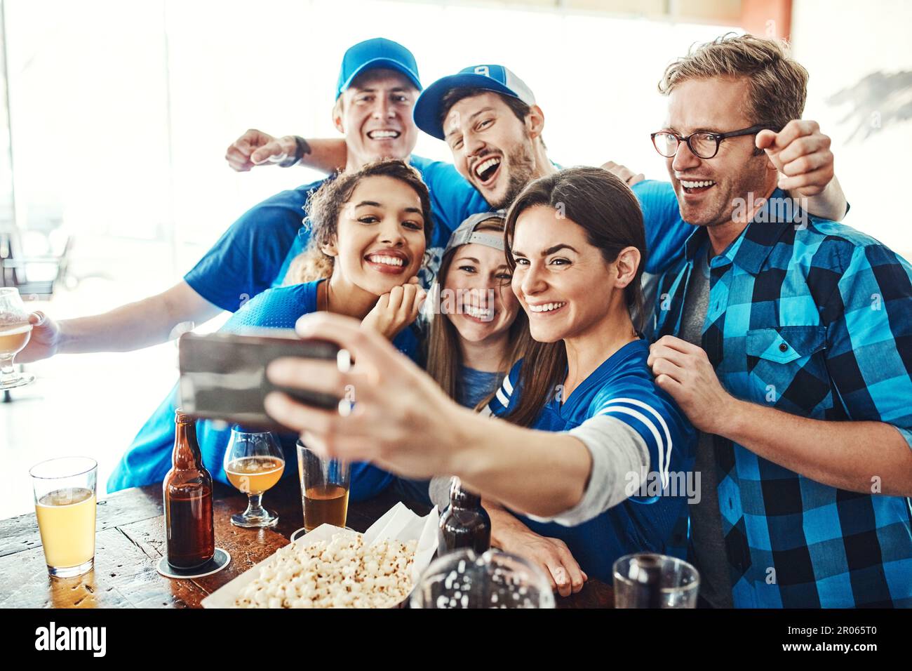 Kicking the bar hi-res stock photography and images - Alamy