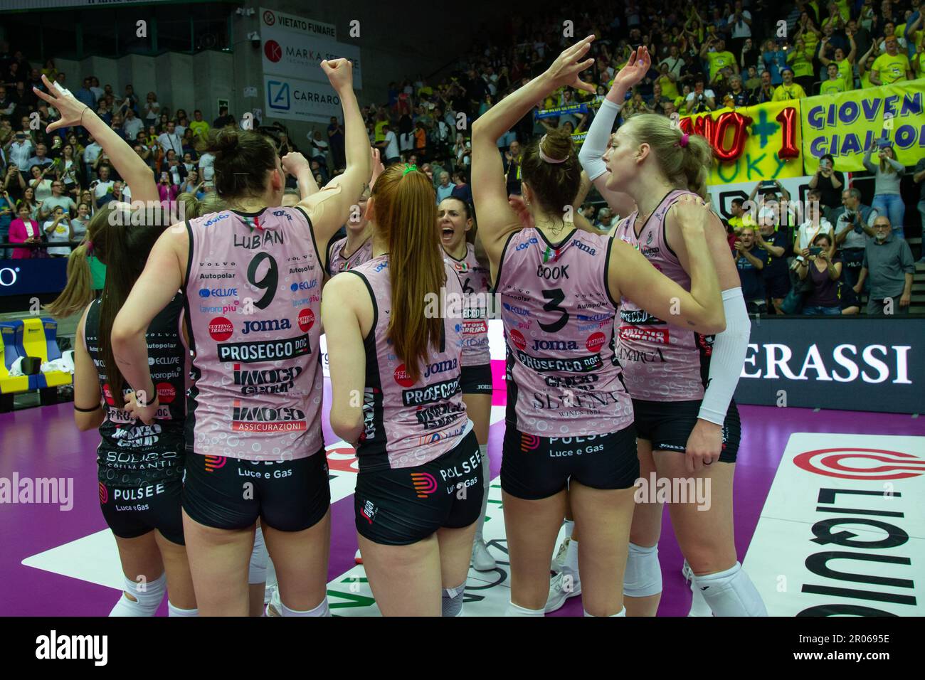 Happiness of players Imoco Conegliano after scoring a match point Stock ...