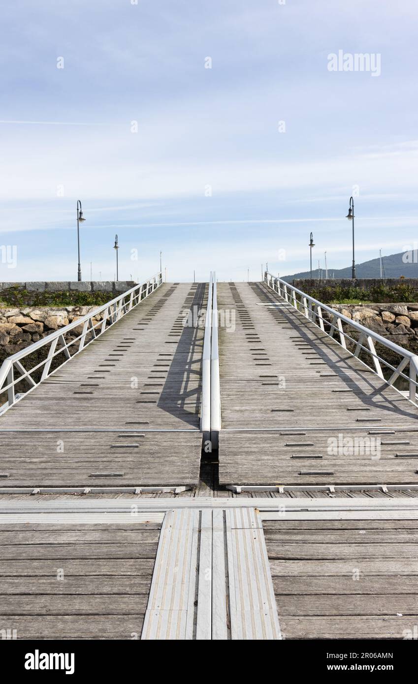 Aluminum and wood Dock ramp. Boat jetty. Copy space Stock Photo - Alamy