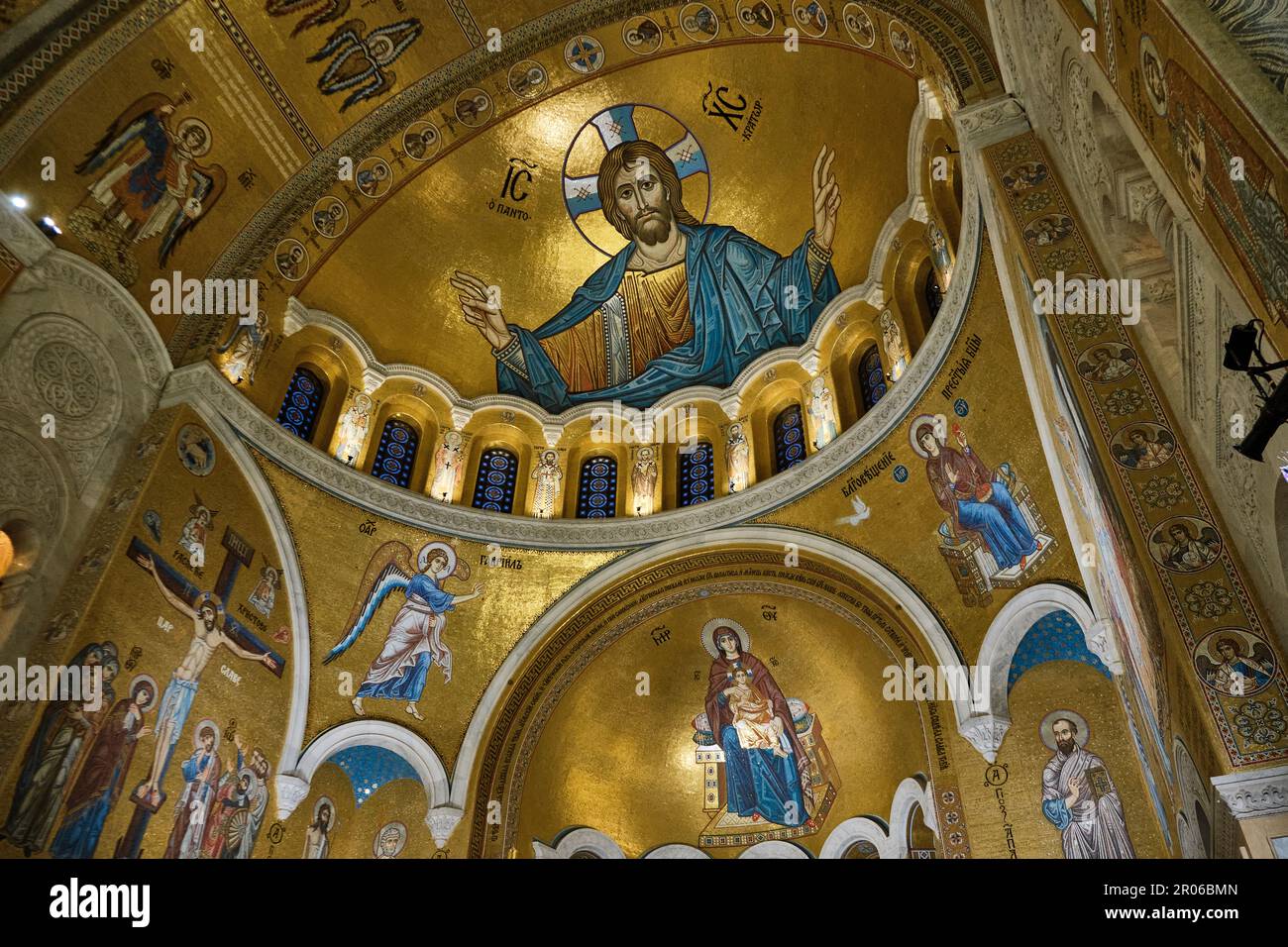 Interior of Church of Saint Sava Stock Photo - Alamy