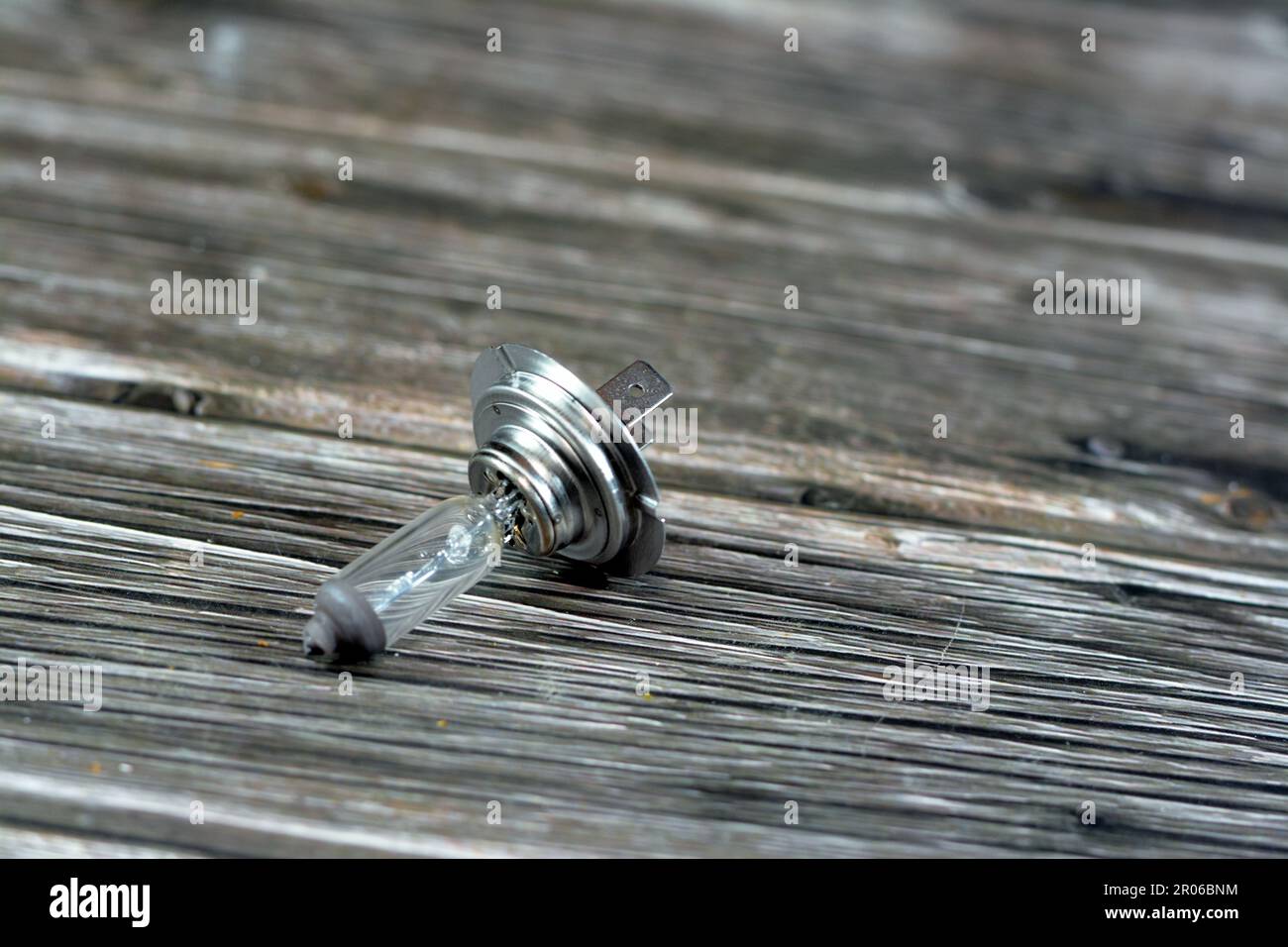 Car headlight bulb installed in the front vehicle light lamp of cars ...